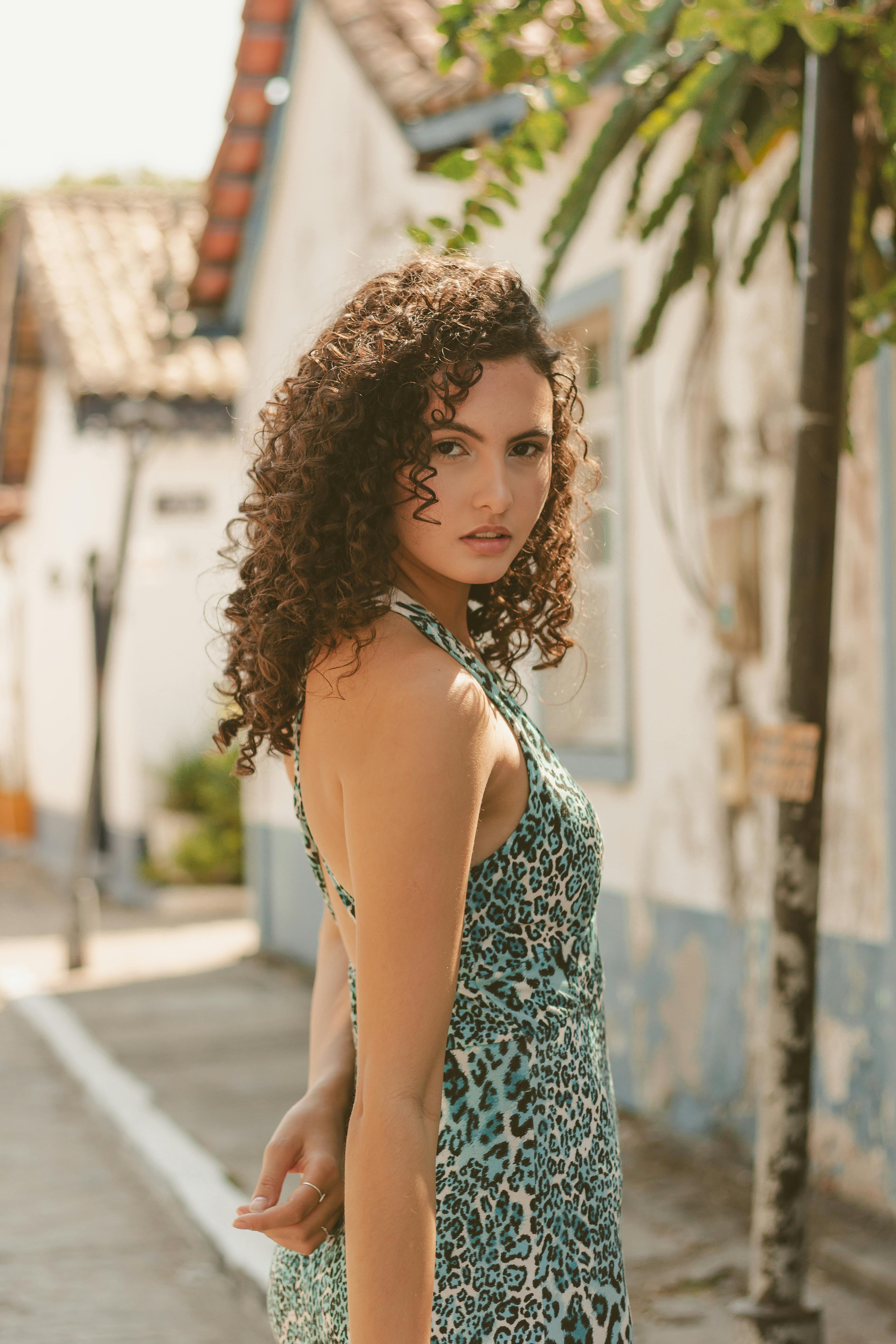 Slap Pose Photos, Download The BEST Free Slap Pose Stock Photos & HD Images