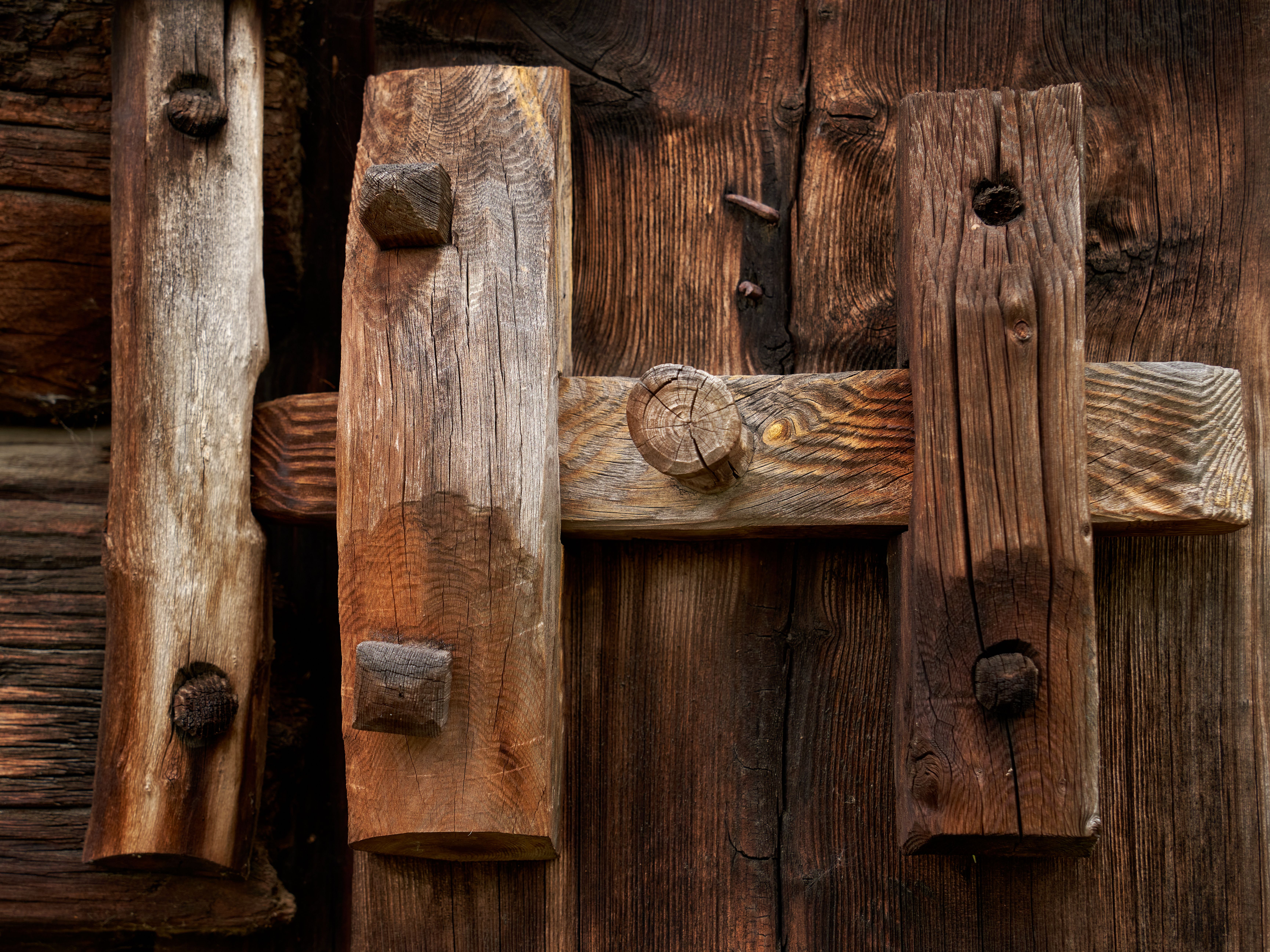 Rustic Norwegian Wooden Latch in Lillehammer · Free Stock Photo
