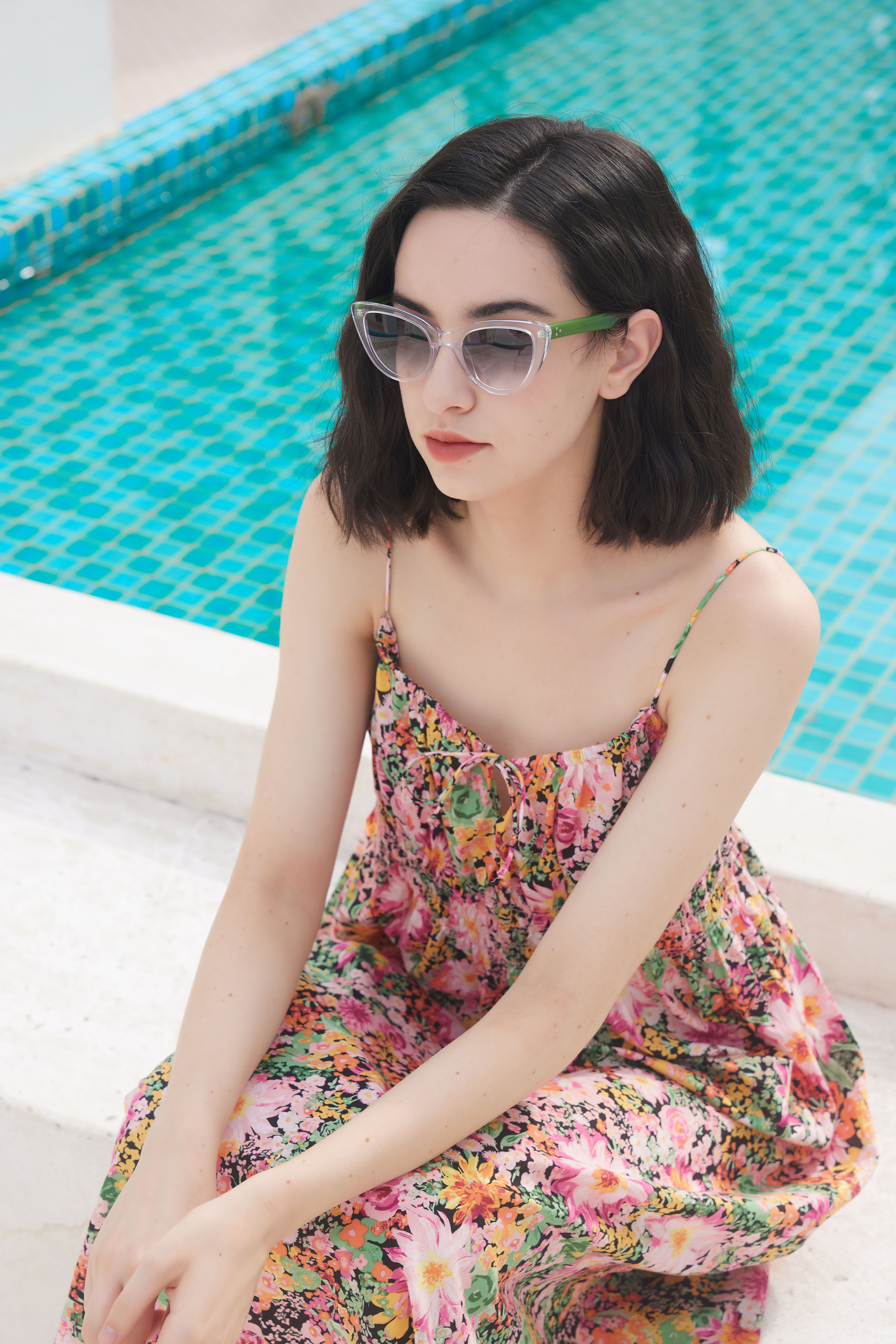 Effortless Summer Glam: Oversized Sunglasses for Bold, Stylish Looks ...