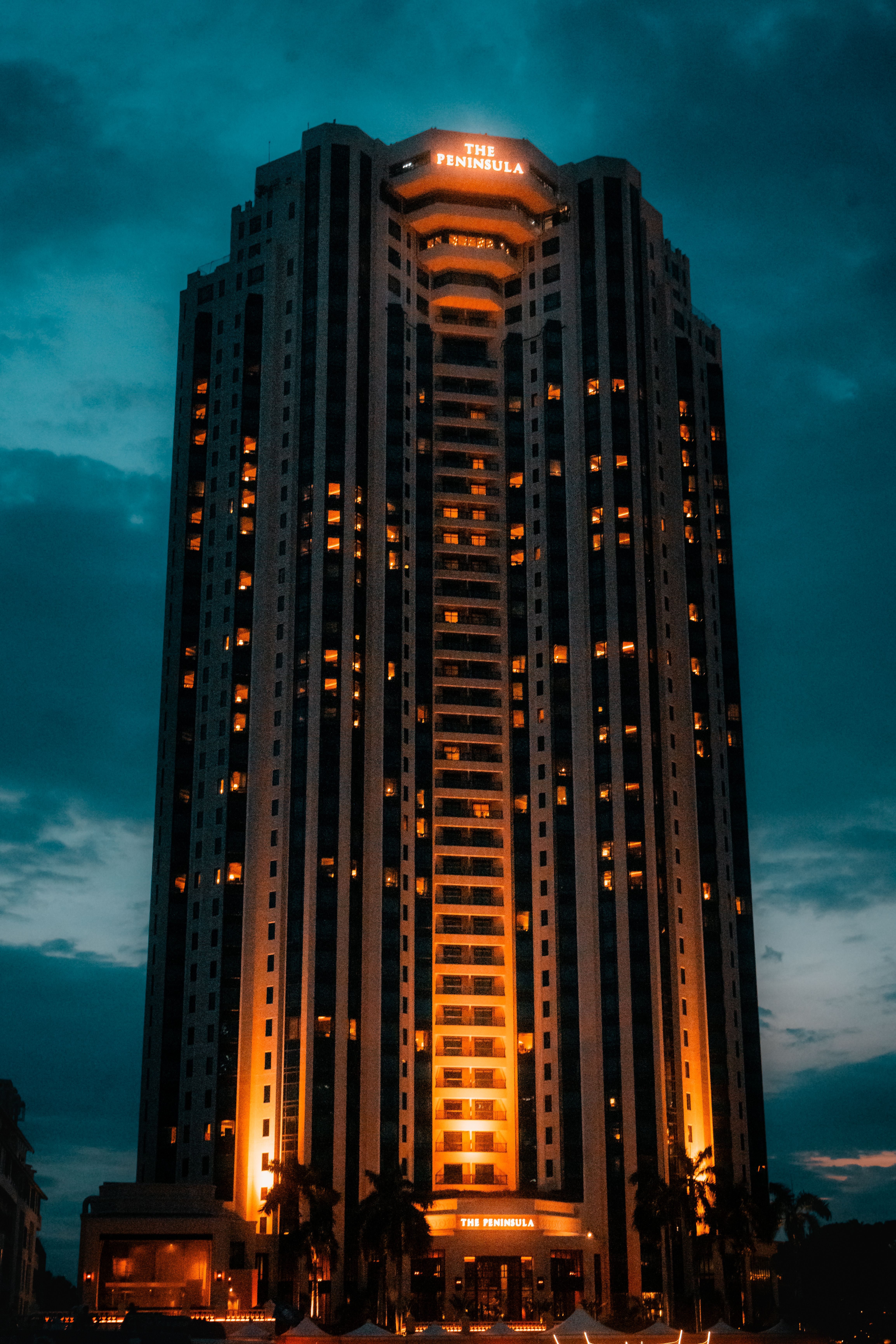Nightlife by Sun Hung · Free Stock Photo