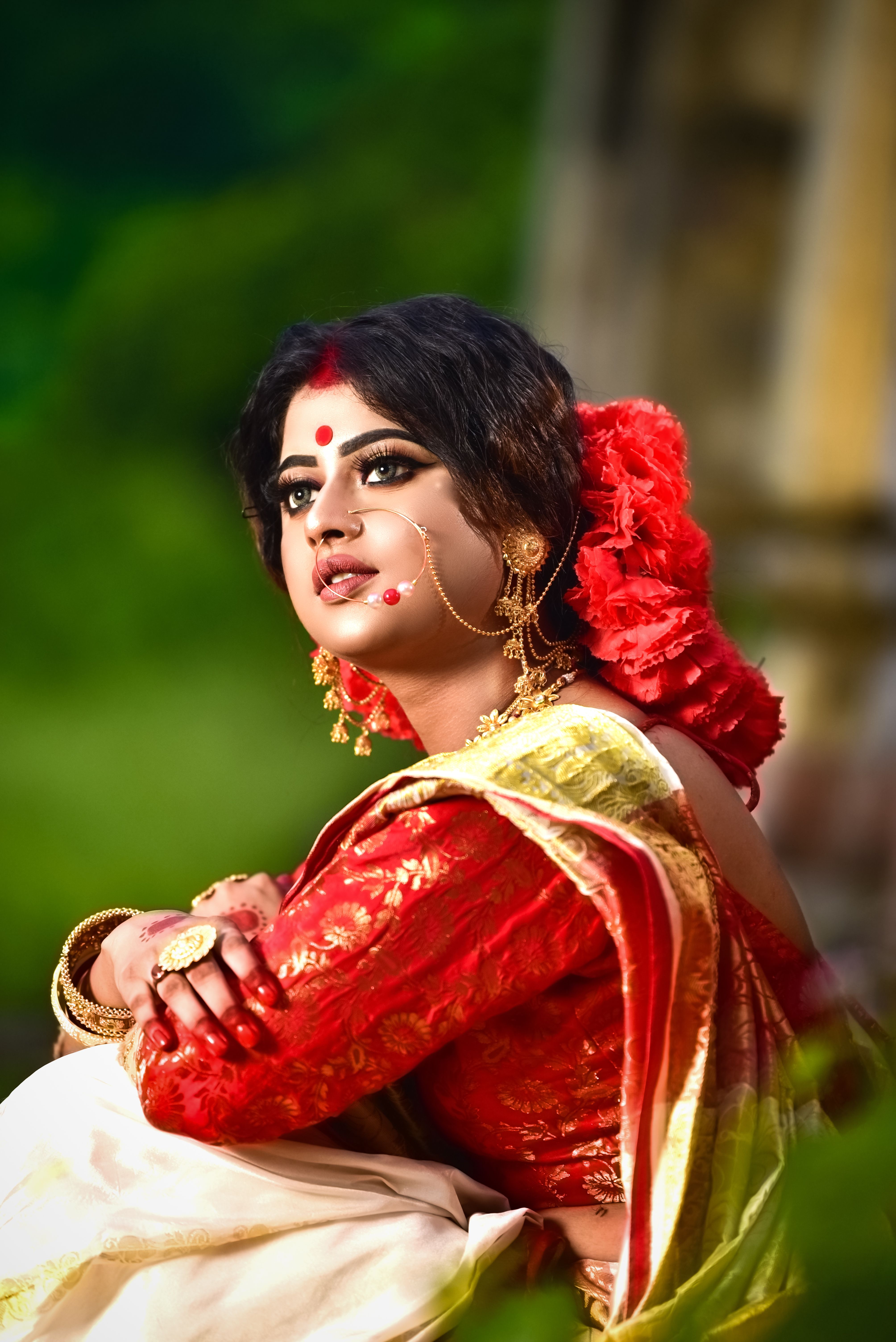 Traditional Indian Bride with Floral Accessories · Free Stock Photo