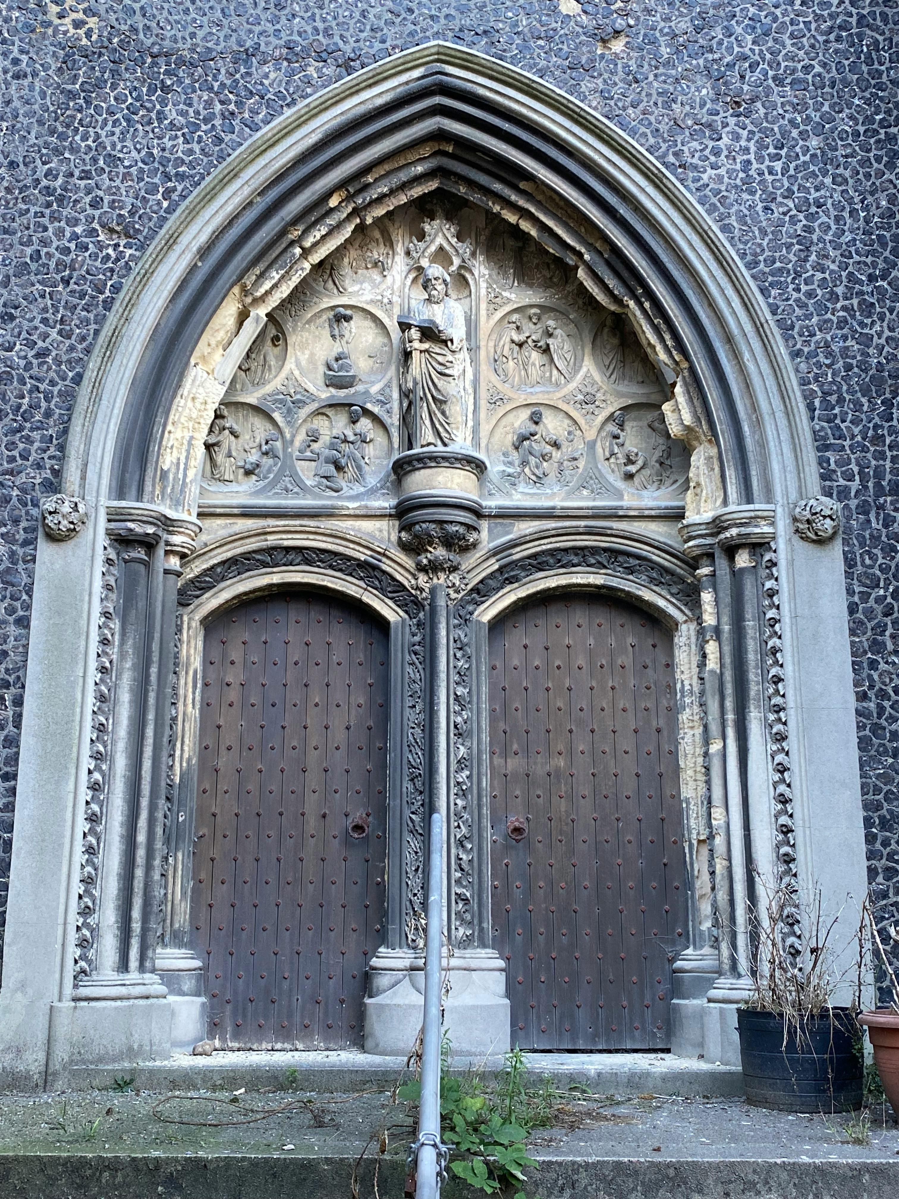 Gothic Archway and Double Wooden Doors · Free Stock Photo