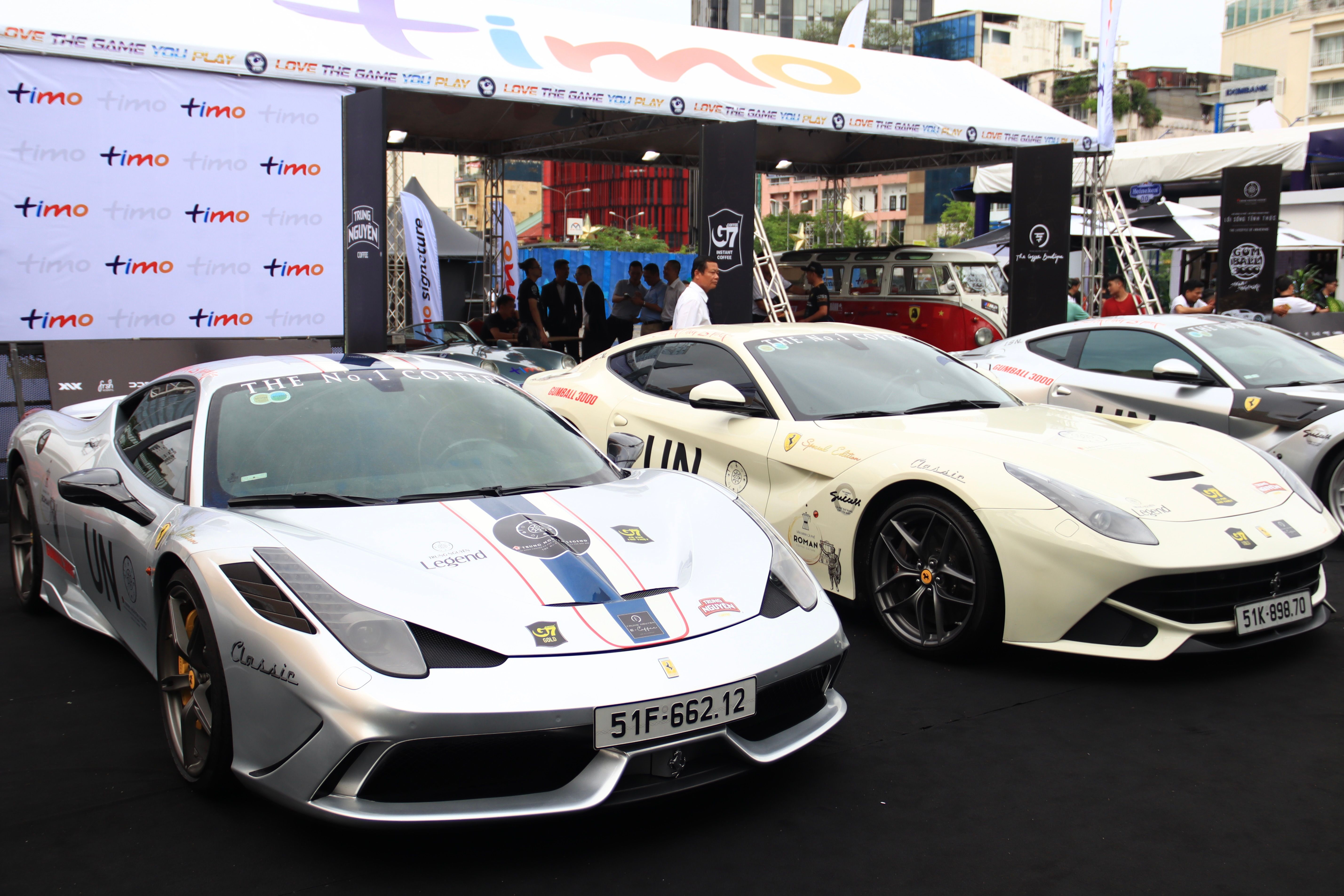 Luxury Sports Cars at Outdoor Auto Event · Free Stock Photo