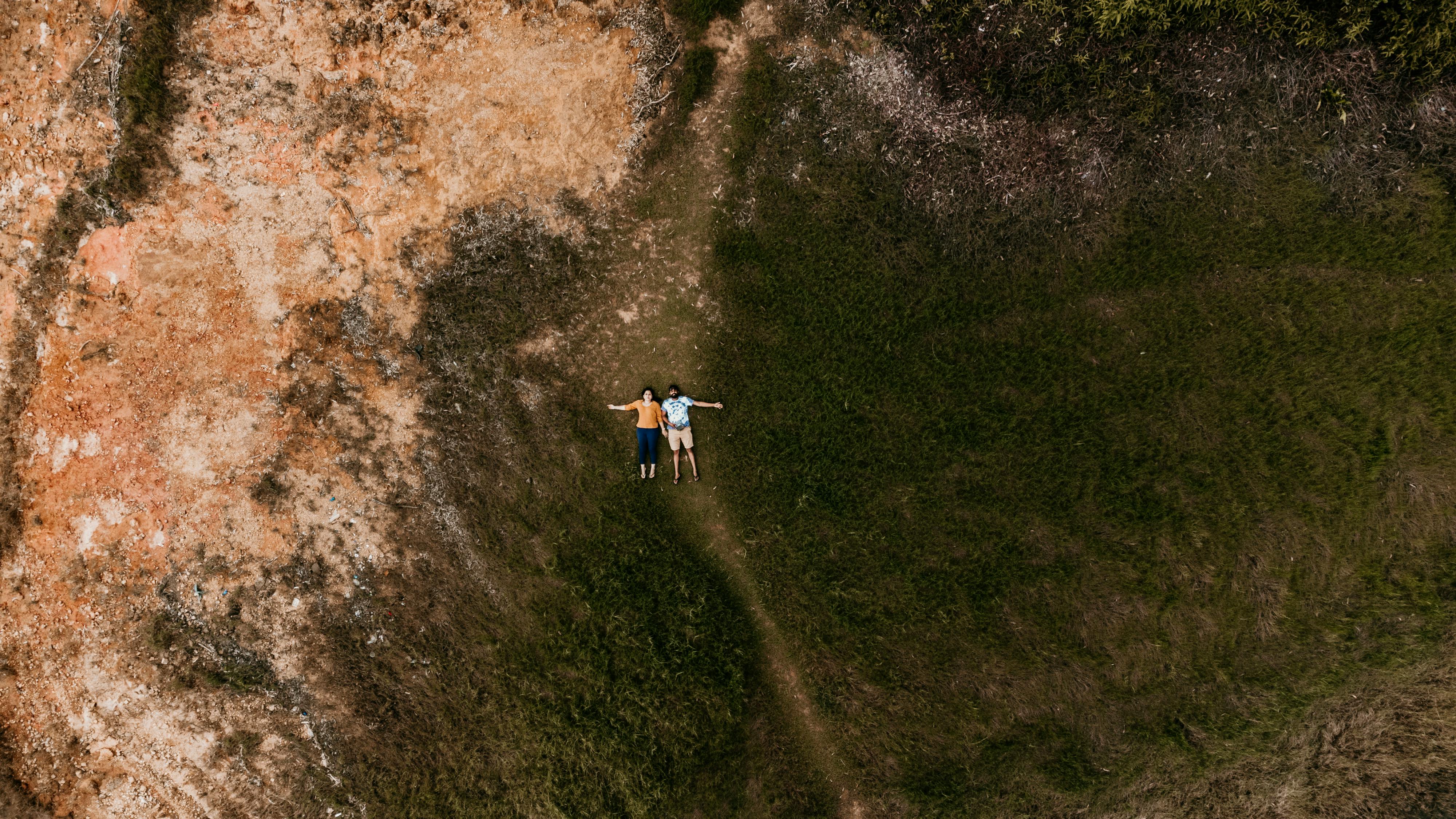 Aerial View of Couple in Hatton, Sri Lanka · Free Stock Photo