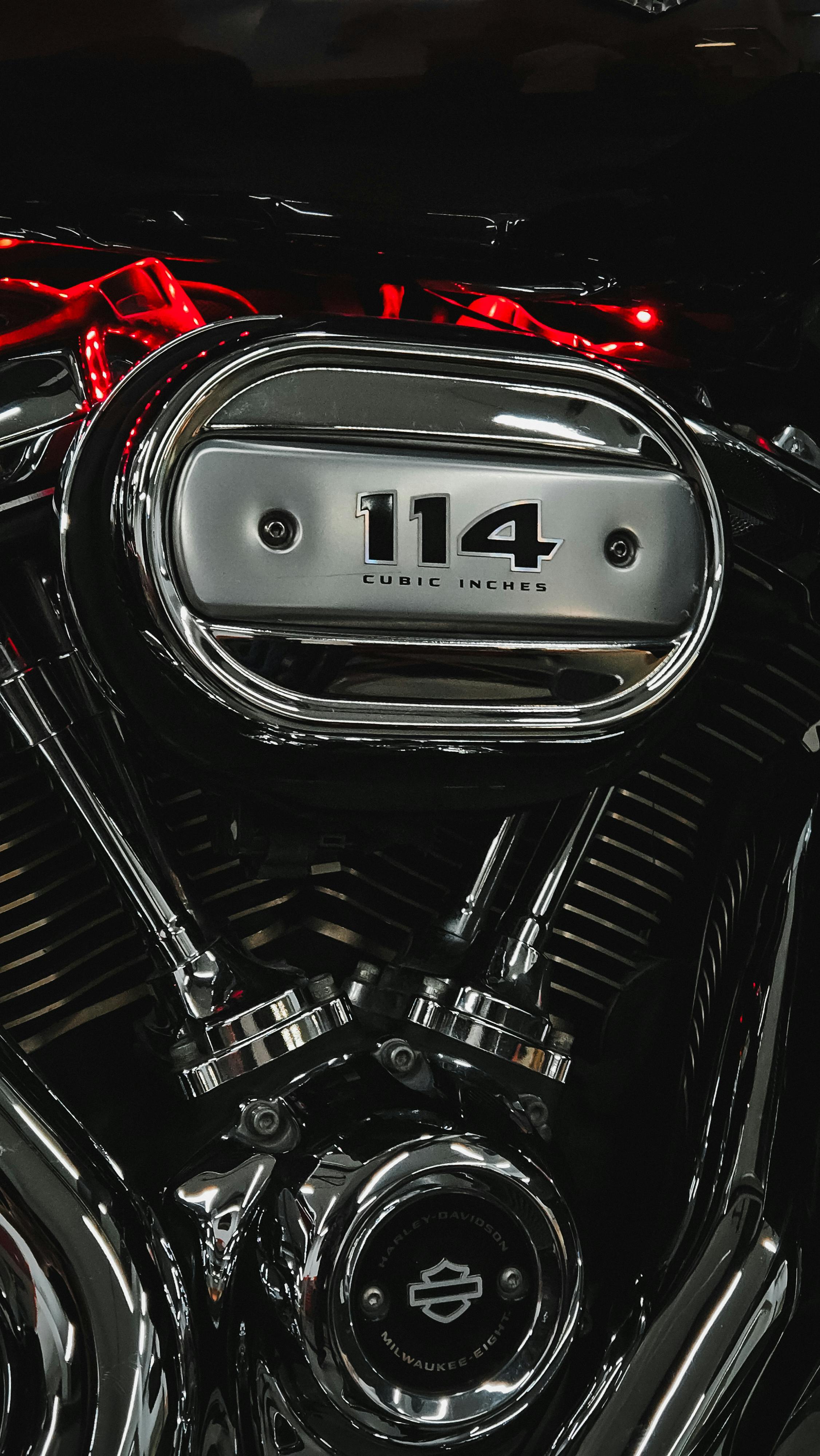 Close-Up of Motorcycle Engine with 114 Cubic Inches · Free Stock Photo