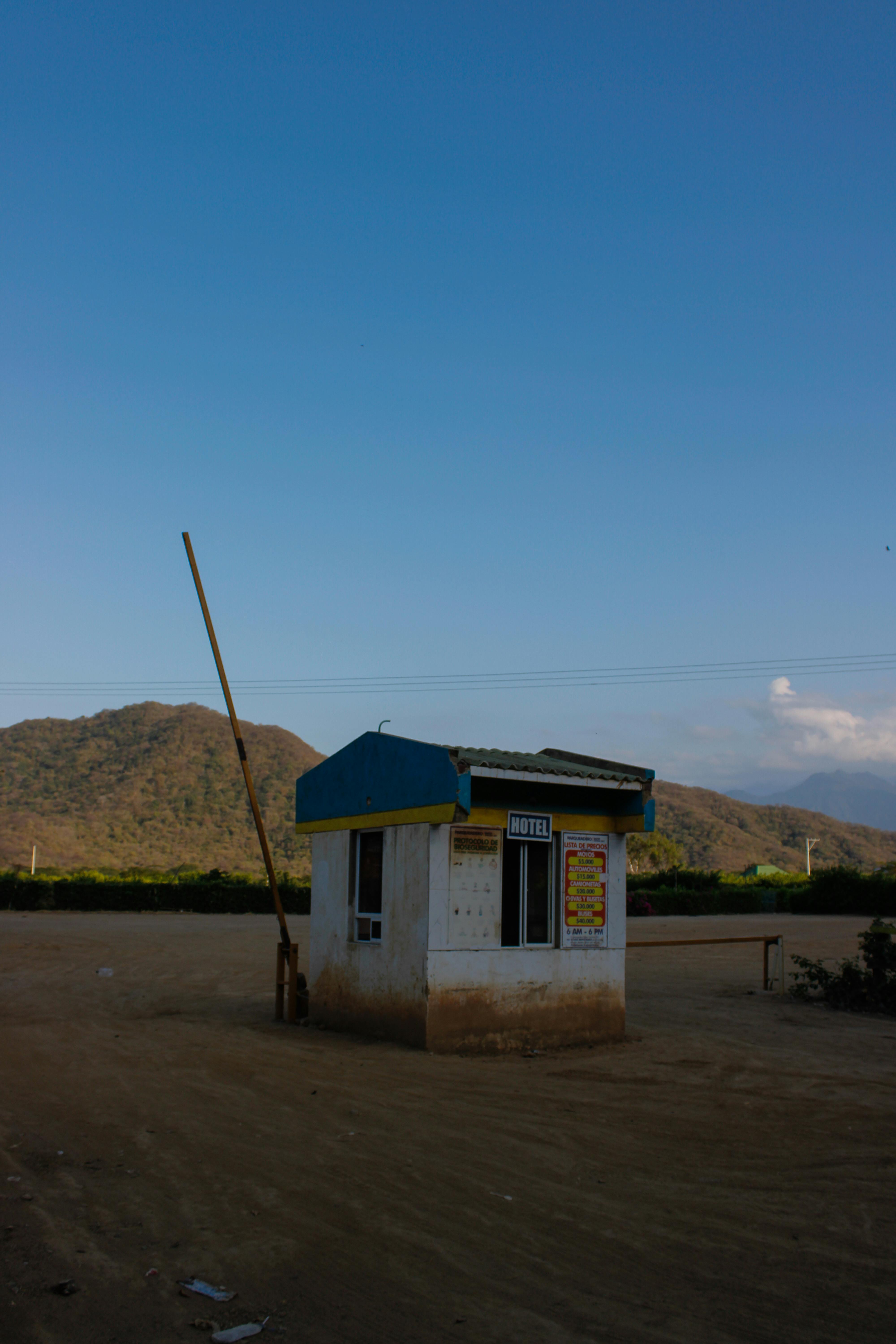 Single Building Photos, Download The BEST Free Single Building Stock ...