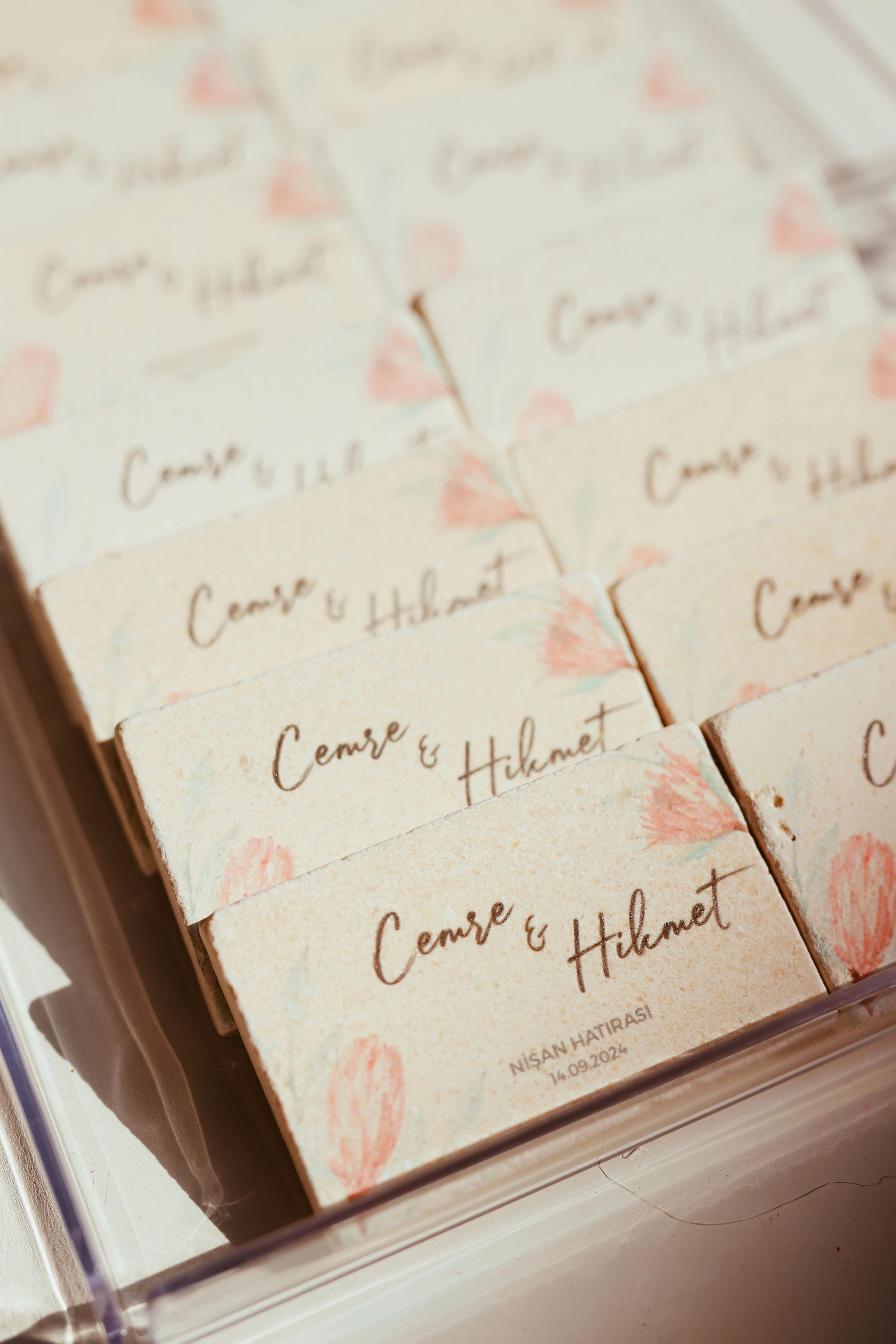 Guest Cards Photos, Download The BEST Free Guest Cards Stock Photos ...