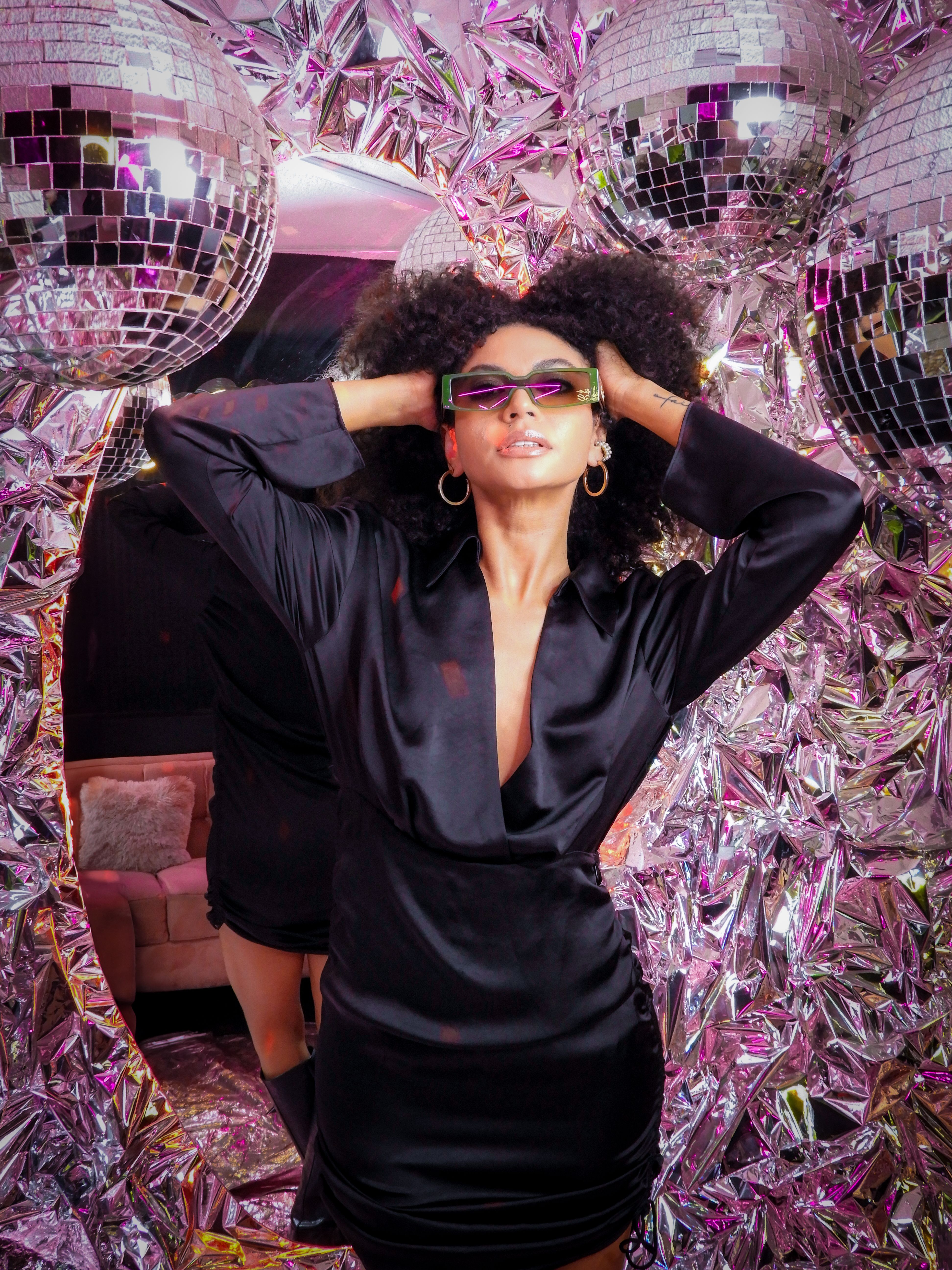 Elegant Party in Glittering Disco Atmosphere · Free Stock Photo