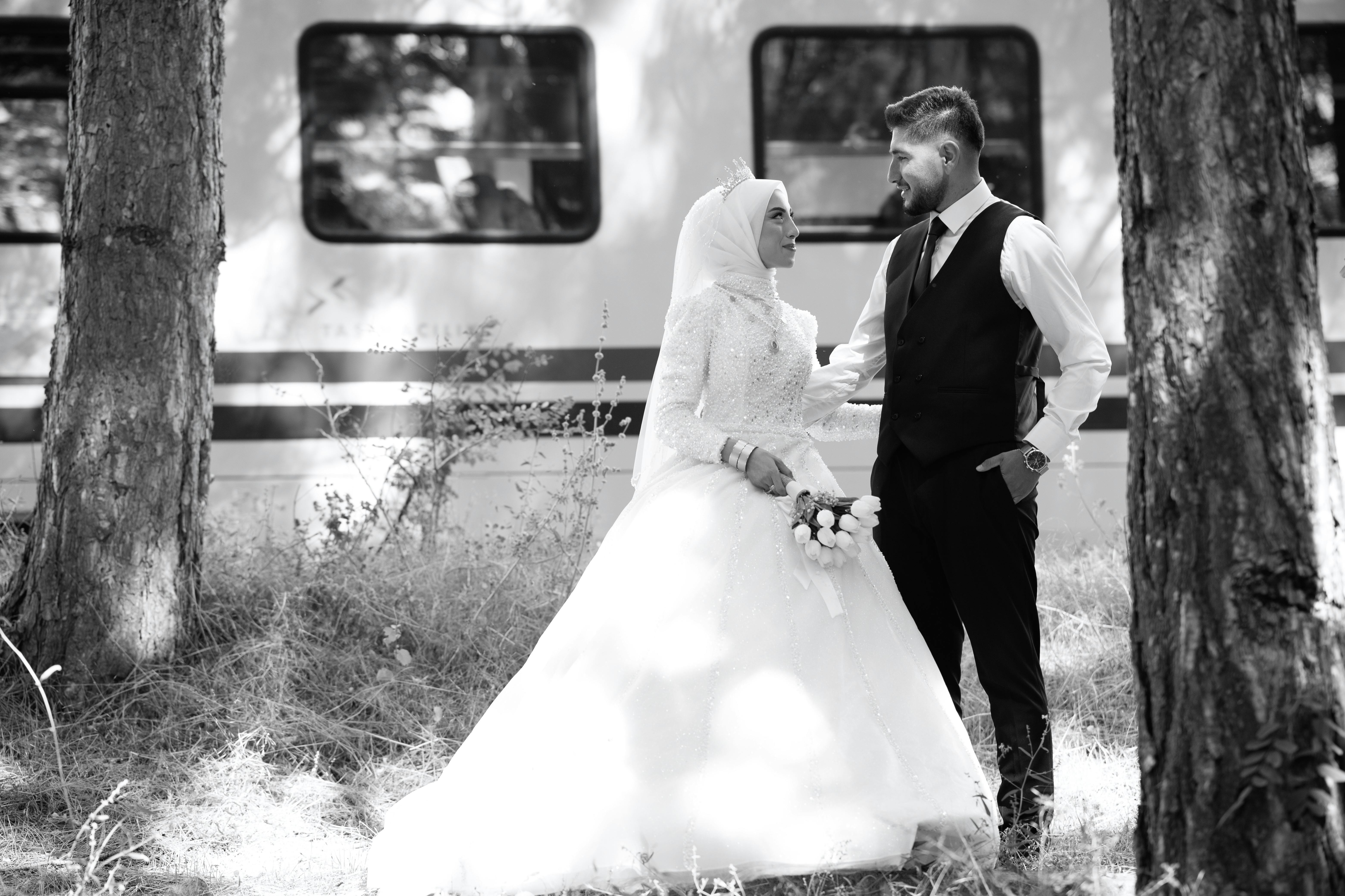 Elegant Black and White Outdoor Wedding Portrait · Free Stock Photo
