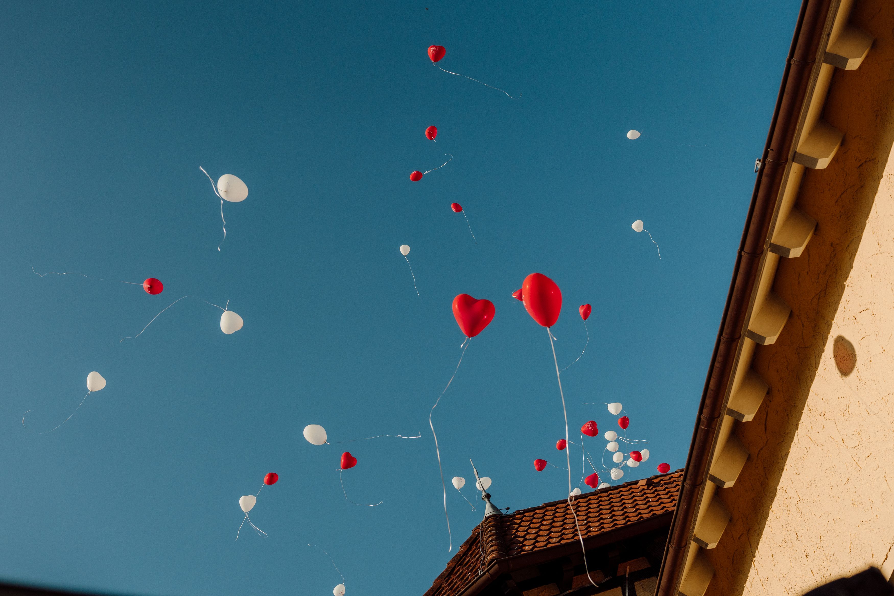 Balloons On Strings Photos, Download The BEST Free Balloons On Strings ...