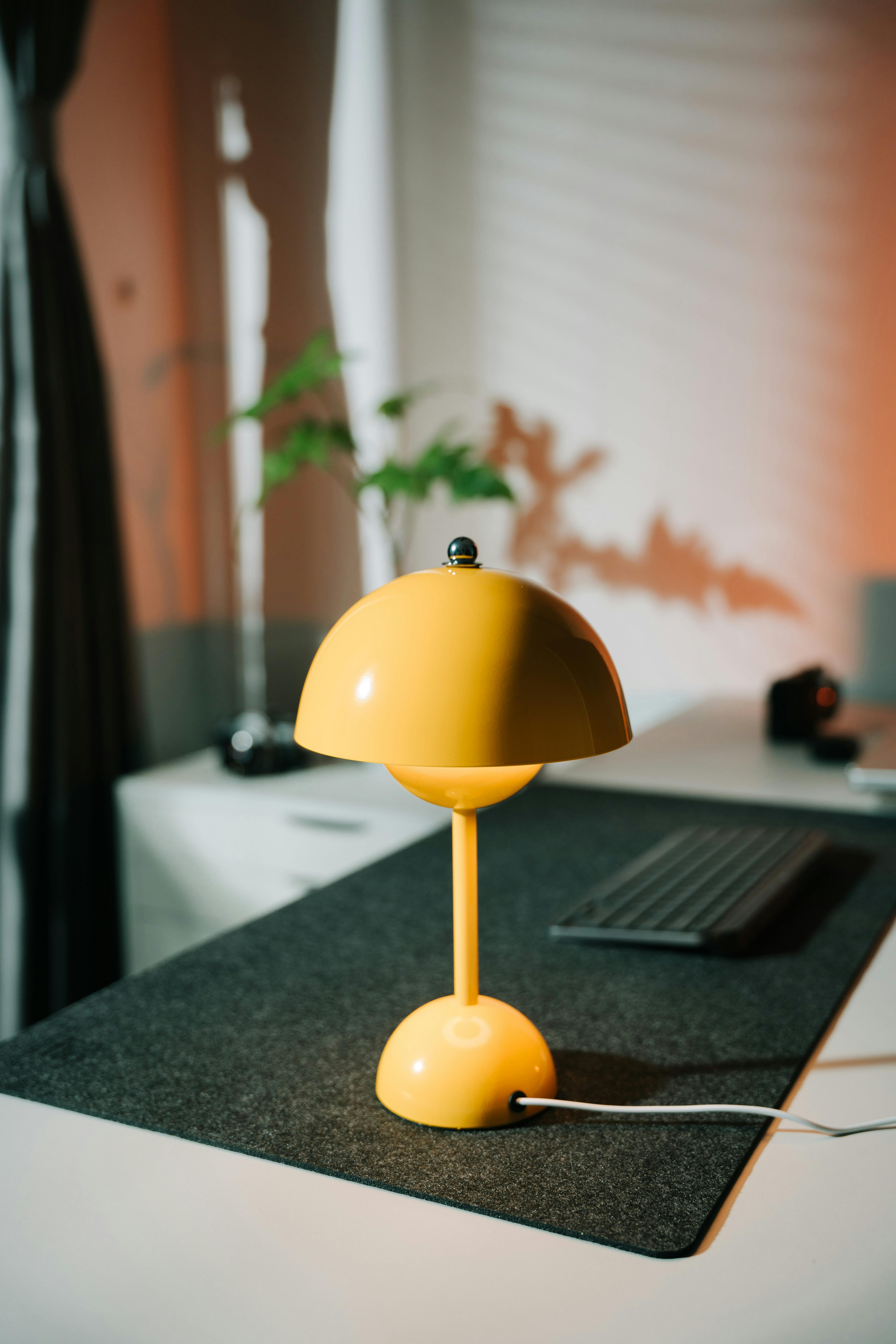 Close-Up Photography of White Desk Lamp · Free Stock Photo