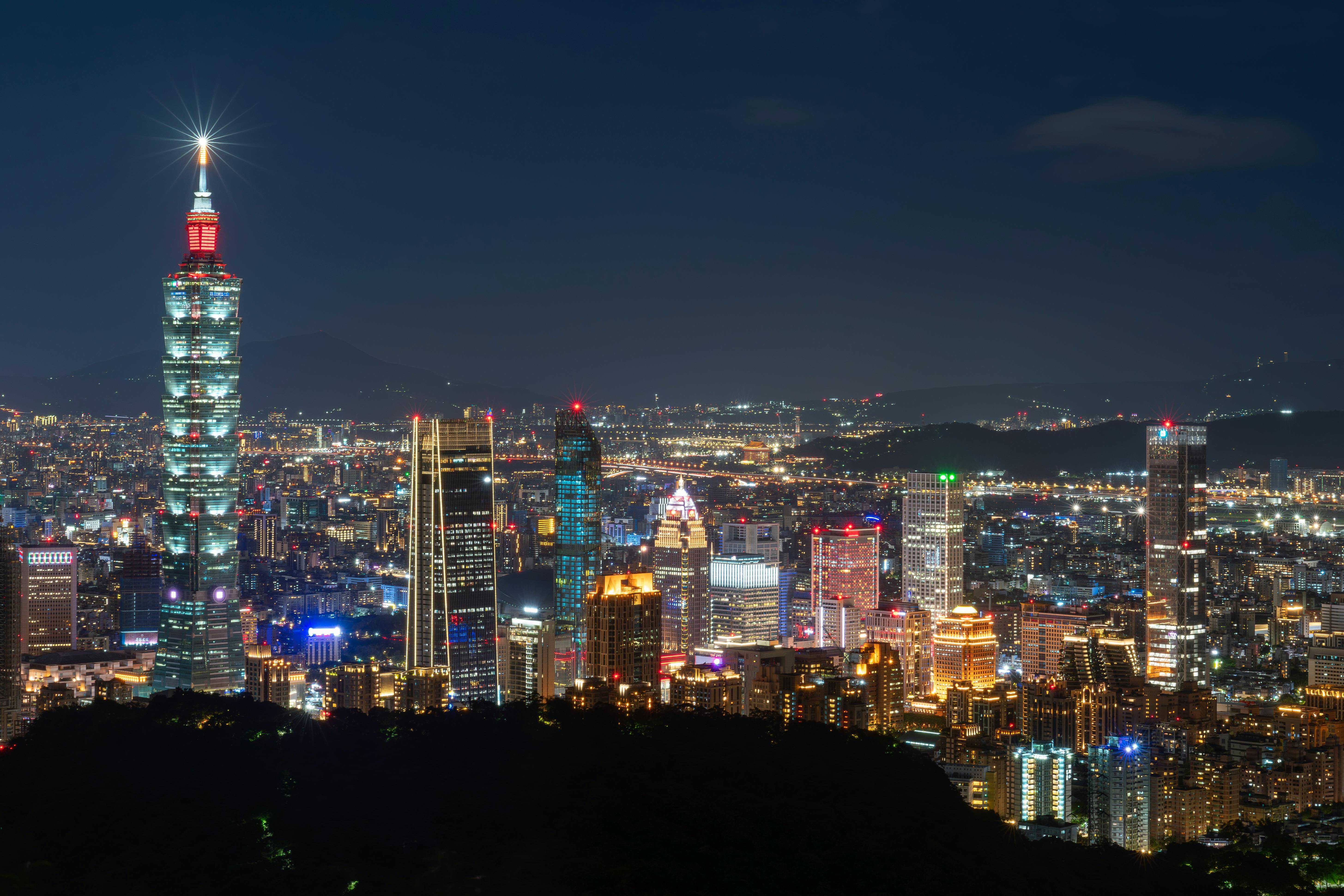 Stunning Night View of Taipei Skyline with Taipei 101 · Free Stock Photo