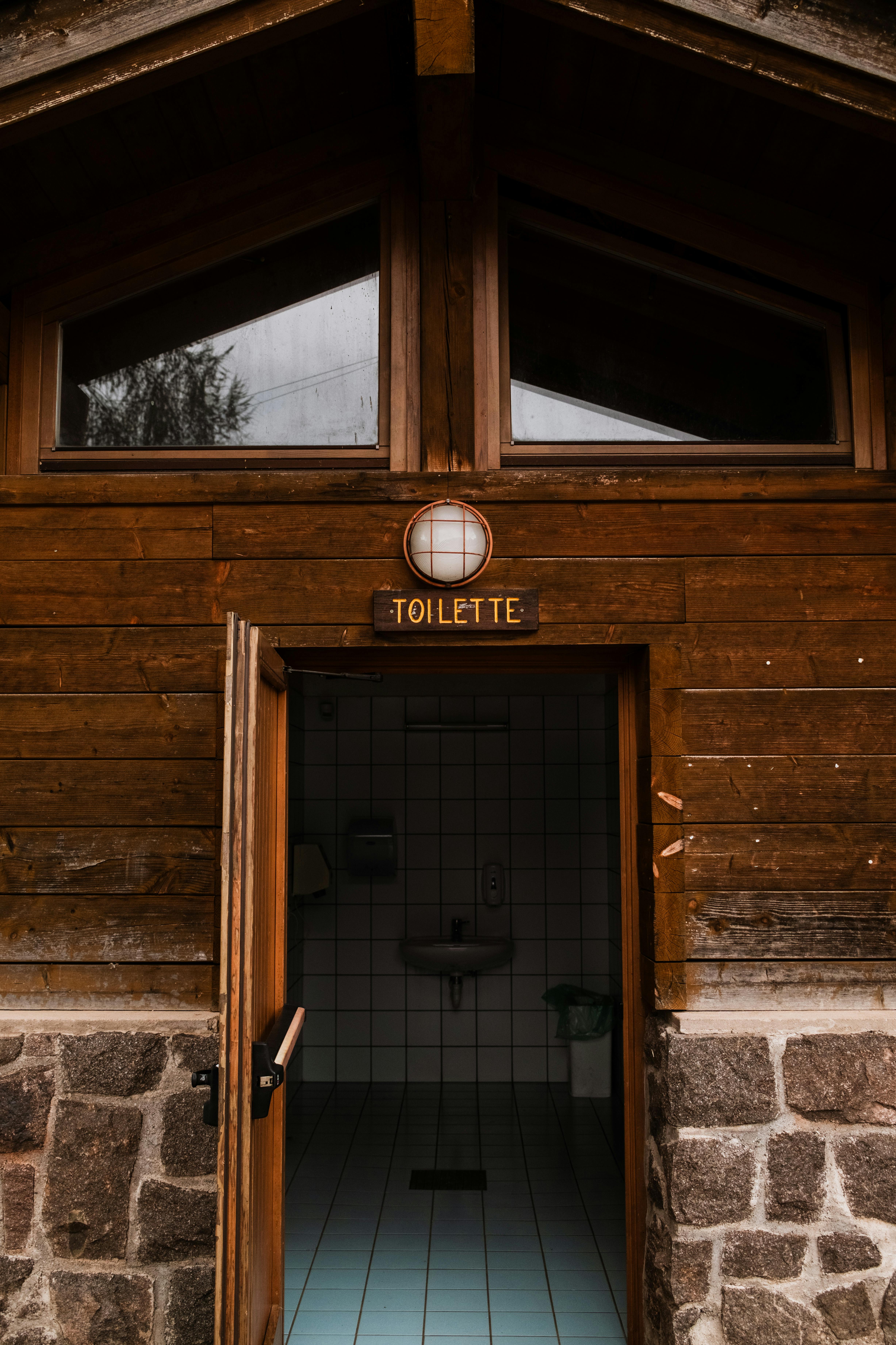 Rustic Wooden Public Toilets Entrance · Free Stock Photo