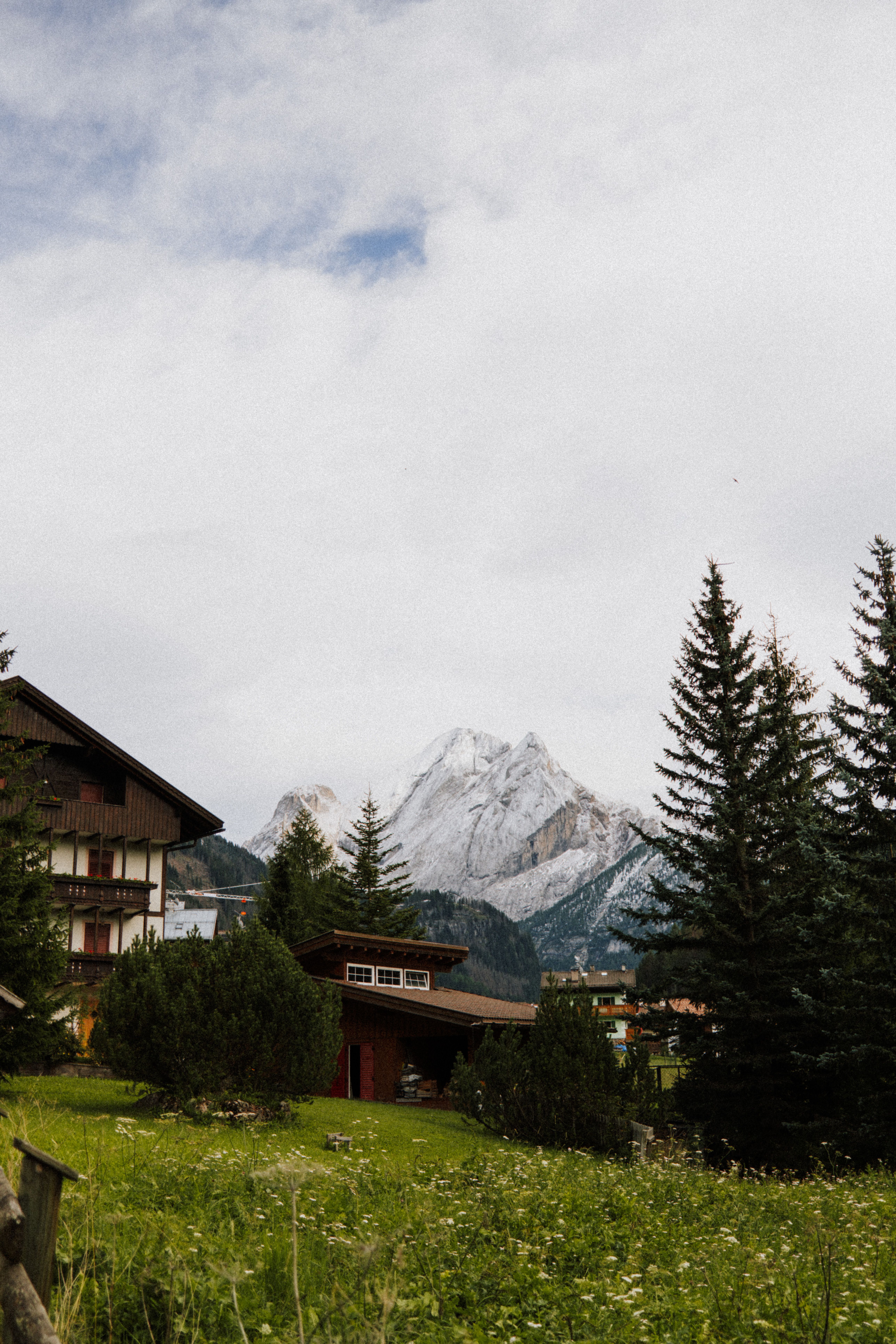 Scenic Alpine View in Canazei, Italy · Free Stock Photo