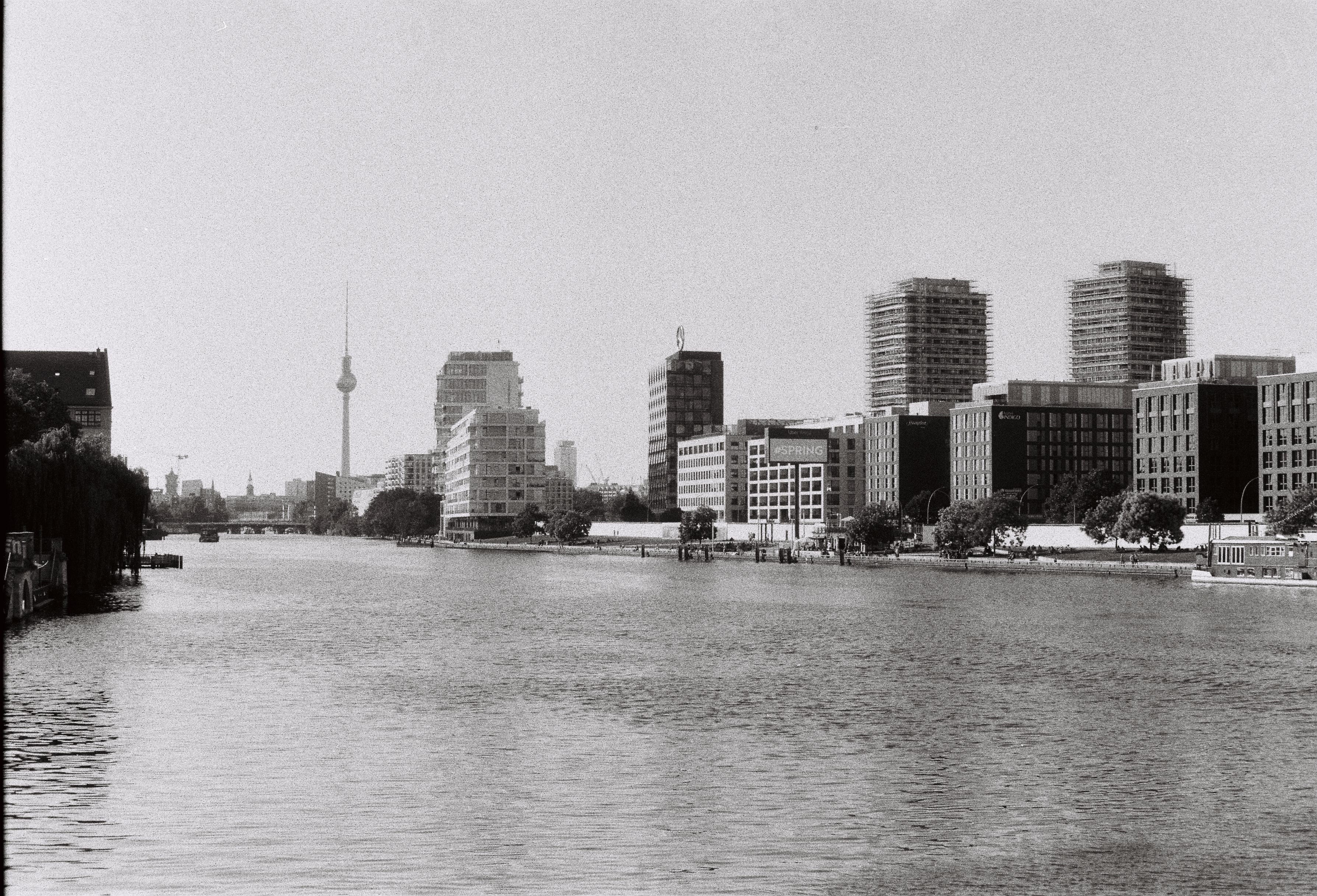Black and White Berlin Skyline with Fernsehturm · Free Stock Photo