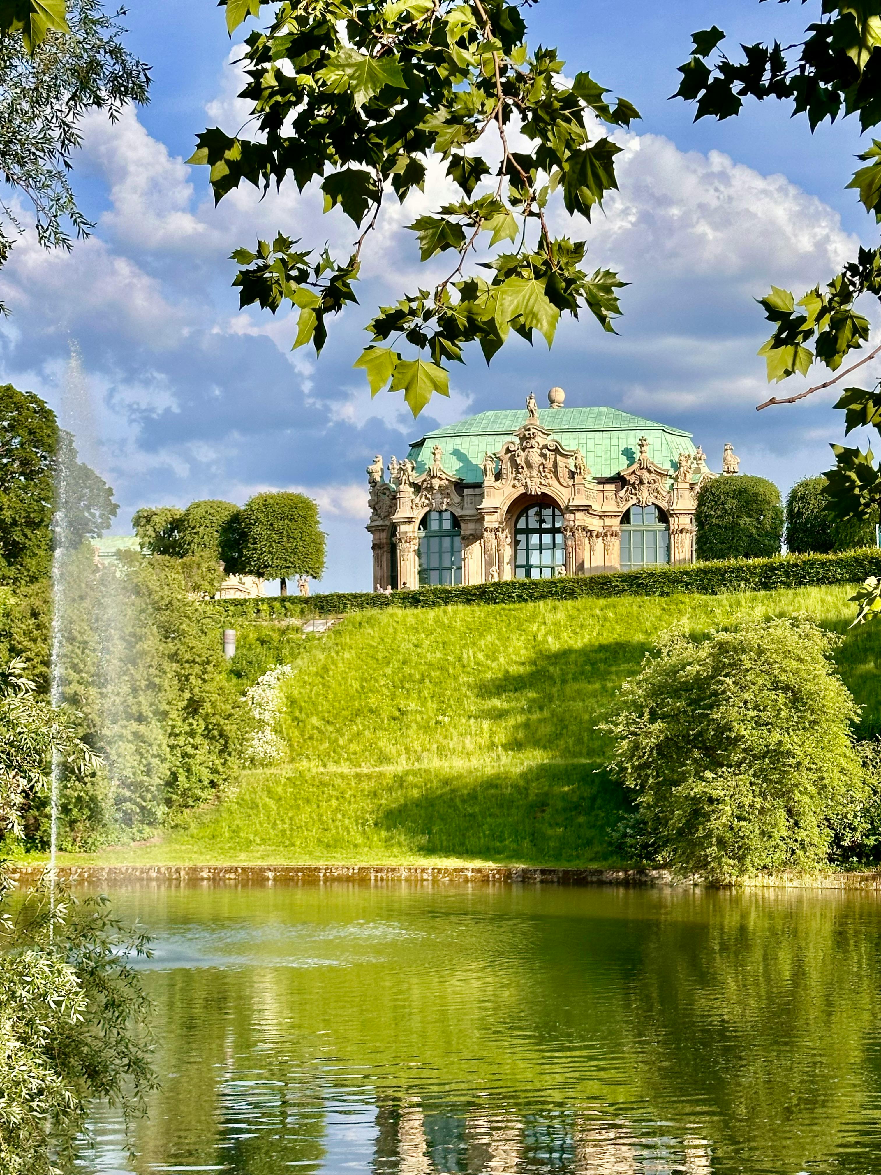 Beautiful Historic Pavilion by a Reflective Lake · Free Stock Photo