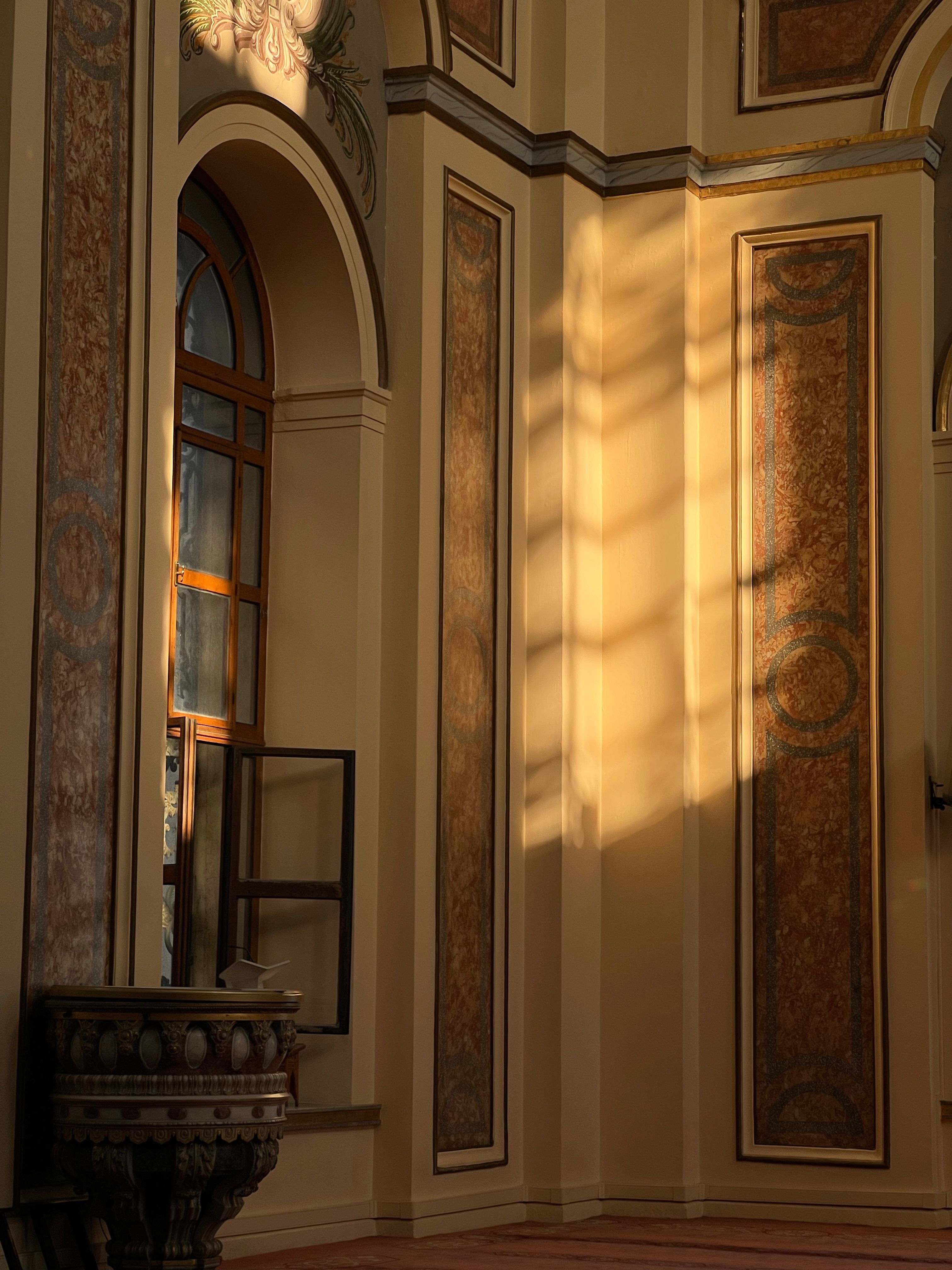 Royal Chamber Photos, Download The BEST Free Royal Chamber Stock Photos ...