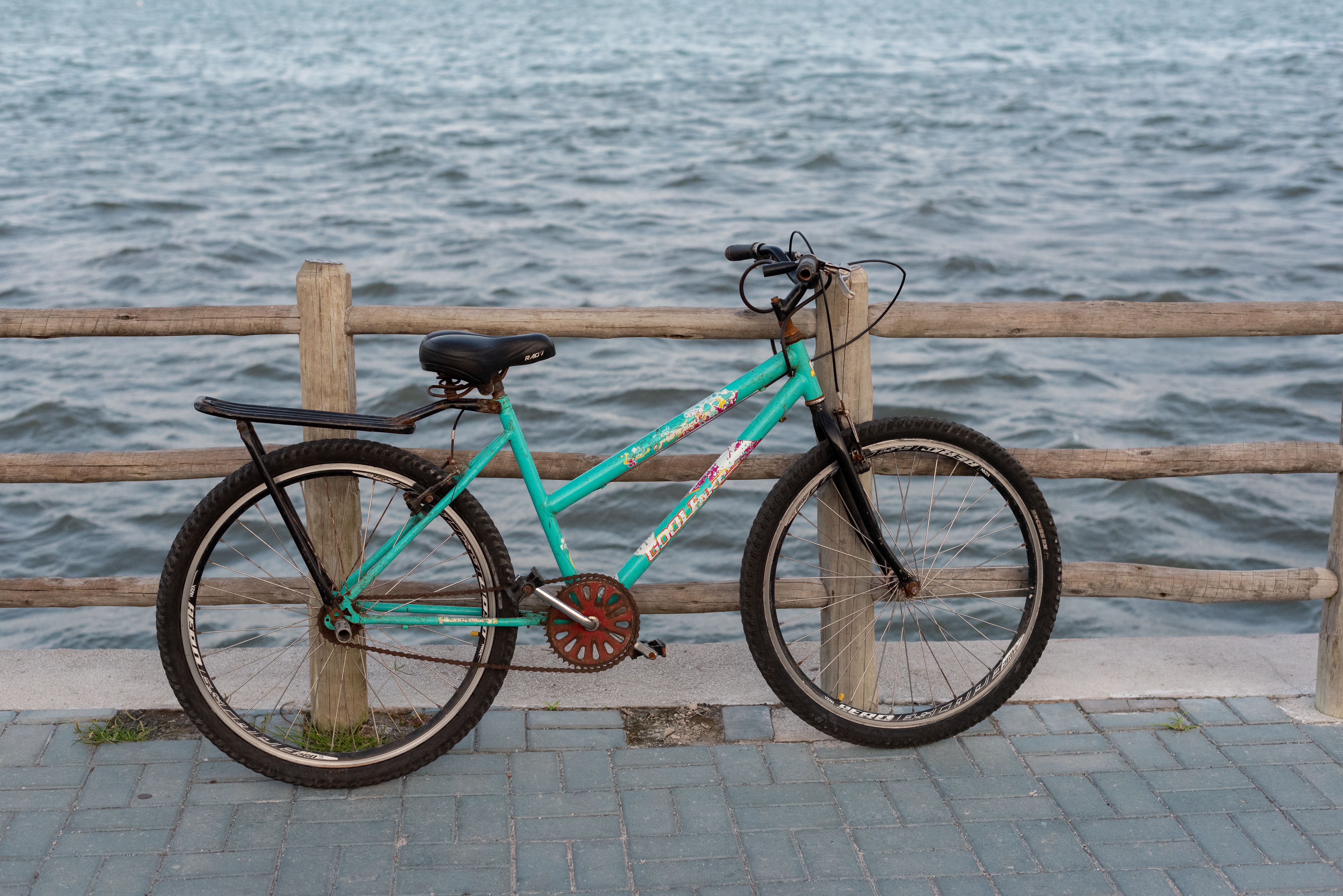 Turquoise Bicycle by the Ocean in Porto Seguro · Free Stock Photo