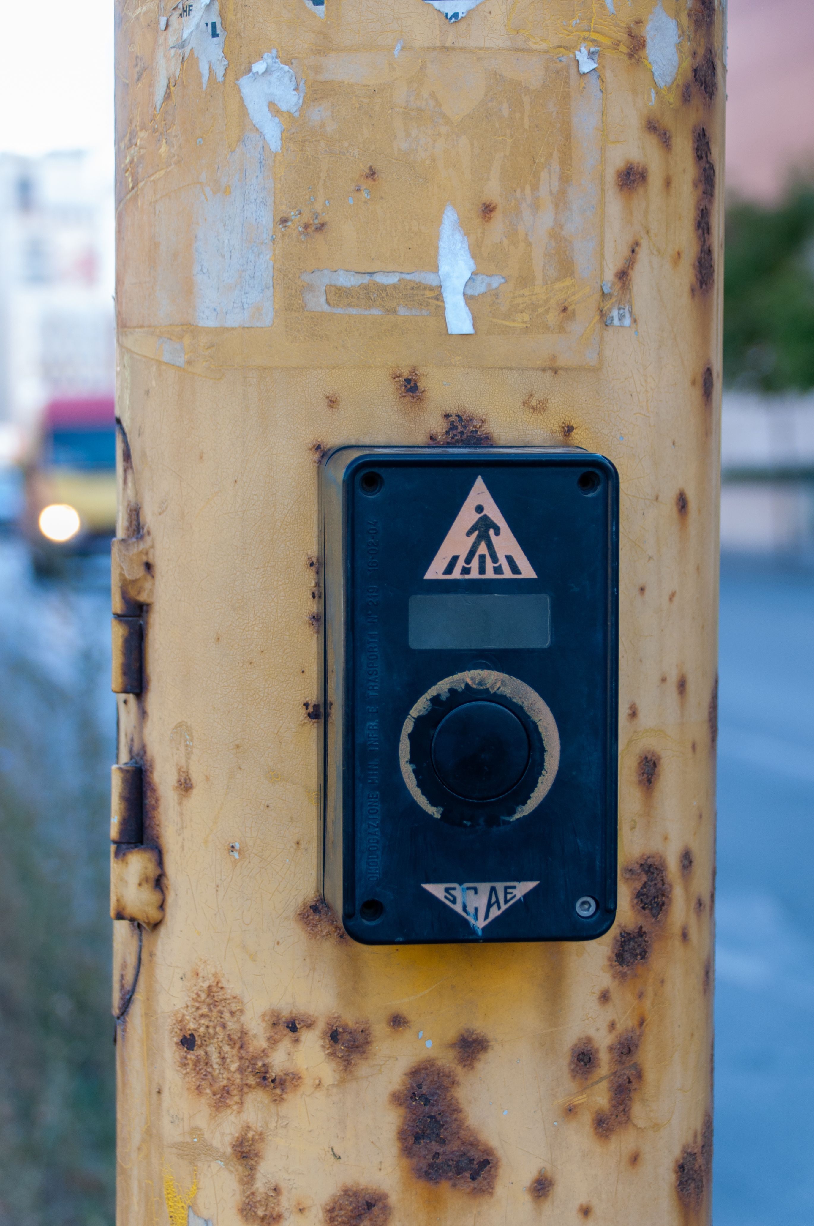 Rusty Traffic Pole with Pedestrian Crossing Button · Free Stock Photo