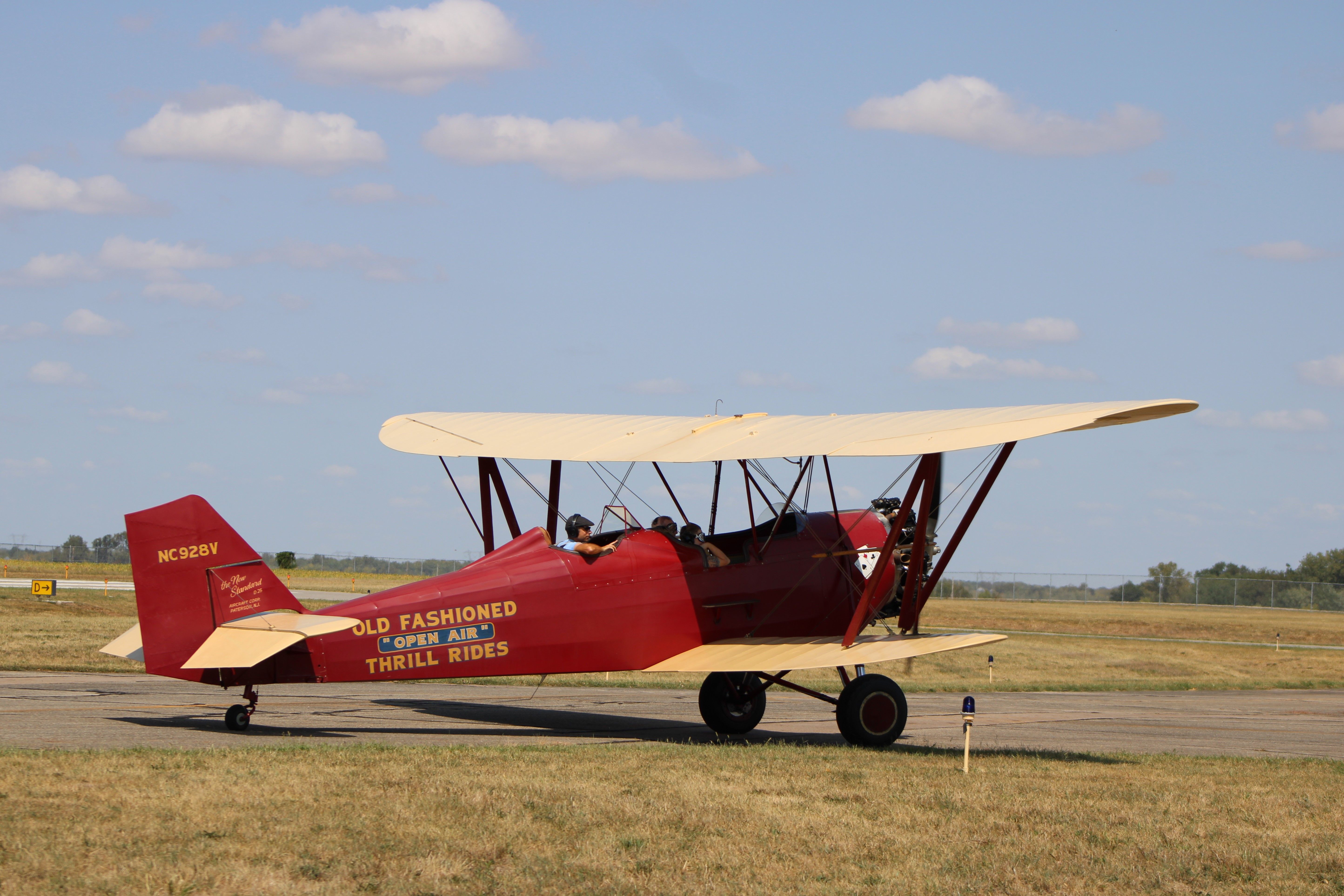 Vintage Biplane at Circleville Airfield · Free Stock Photo