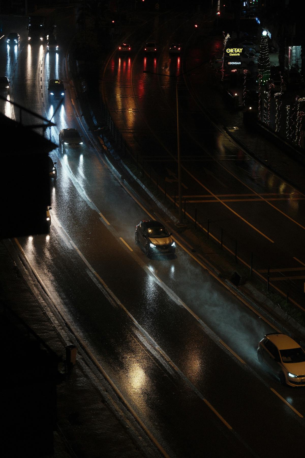 Bmw E34 Light In Night Photos, Download The BEST Free Bmw E34 Light In ...