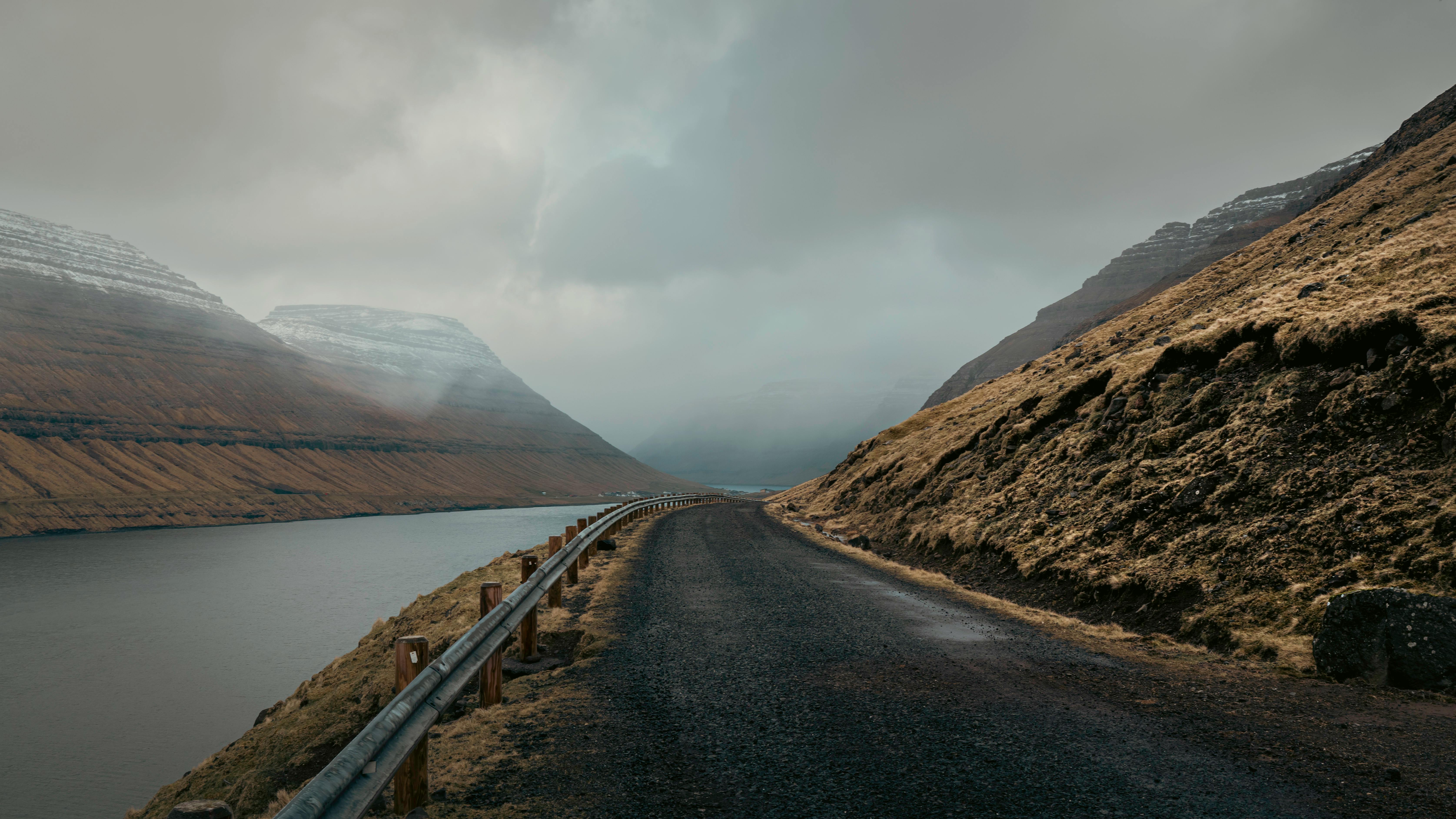 Moving Earth In Space Photos, Download The BEST Free Moving Earth In ...