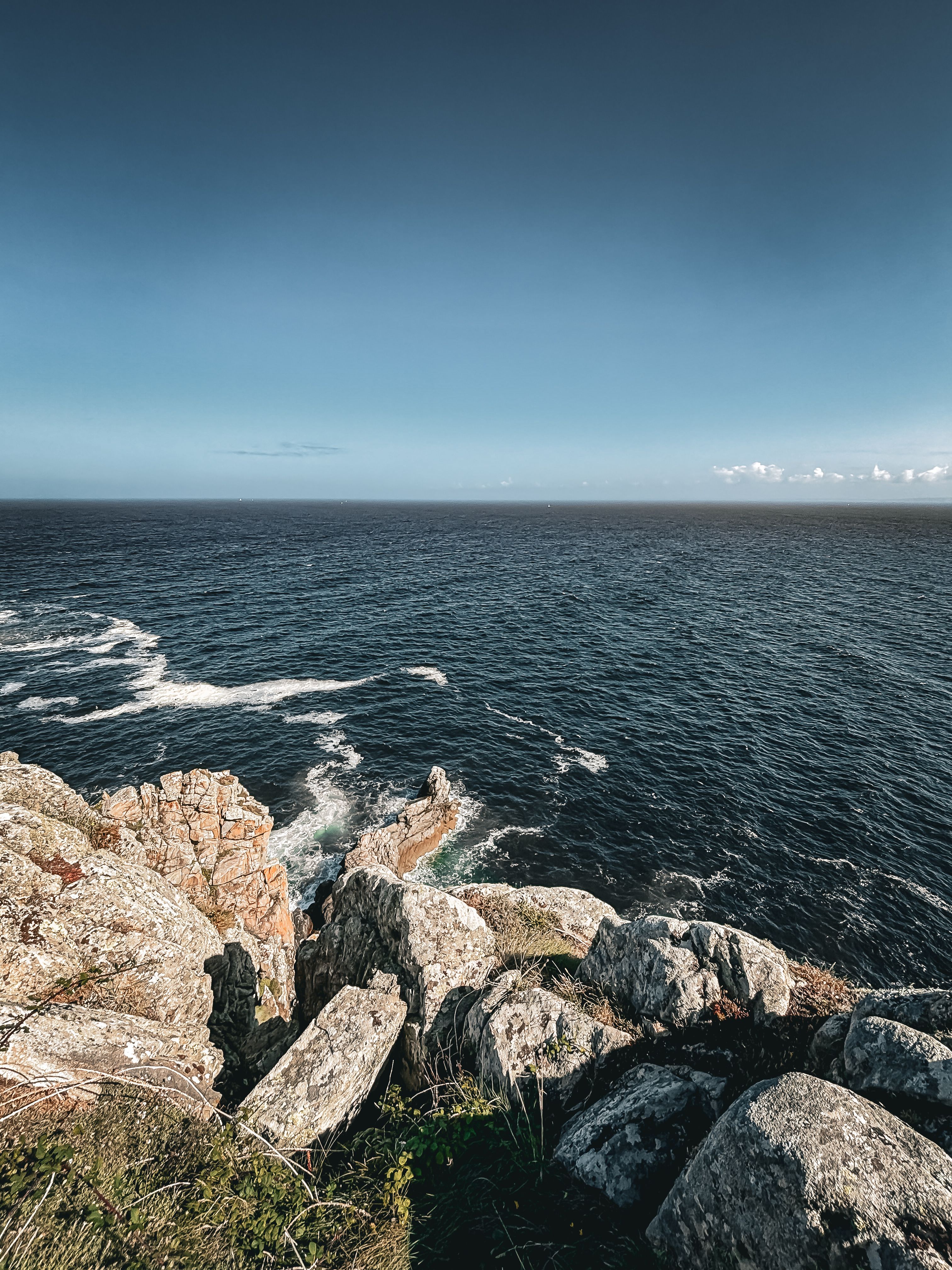 Stunning Sunset Over Bretagne Cliffs · Free Stock Photo