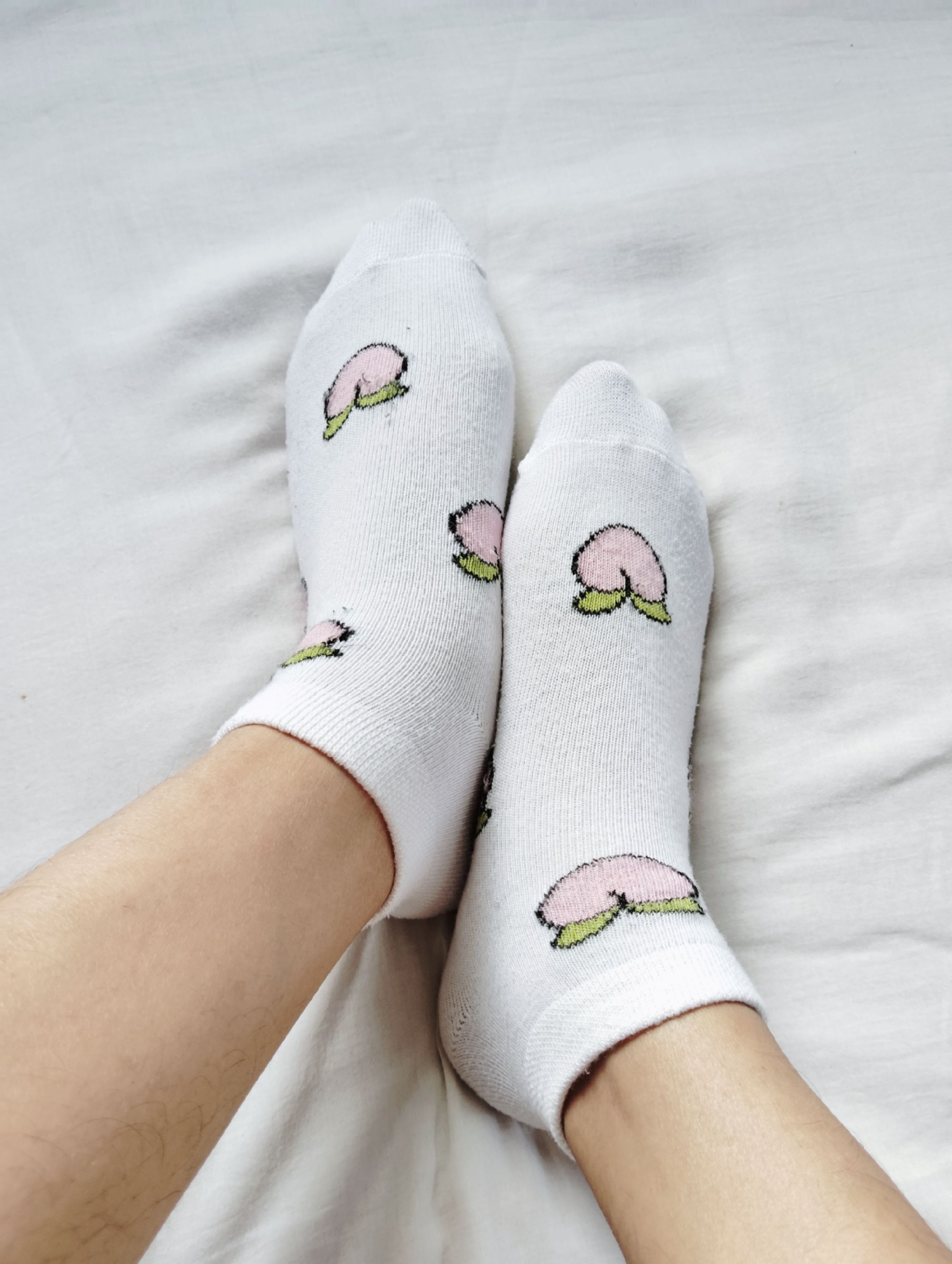 Girls Feet Wearing White Ankle Socks Photos, Download The BEST Free ...