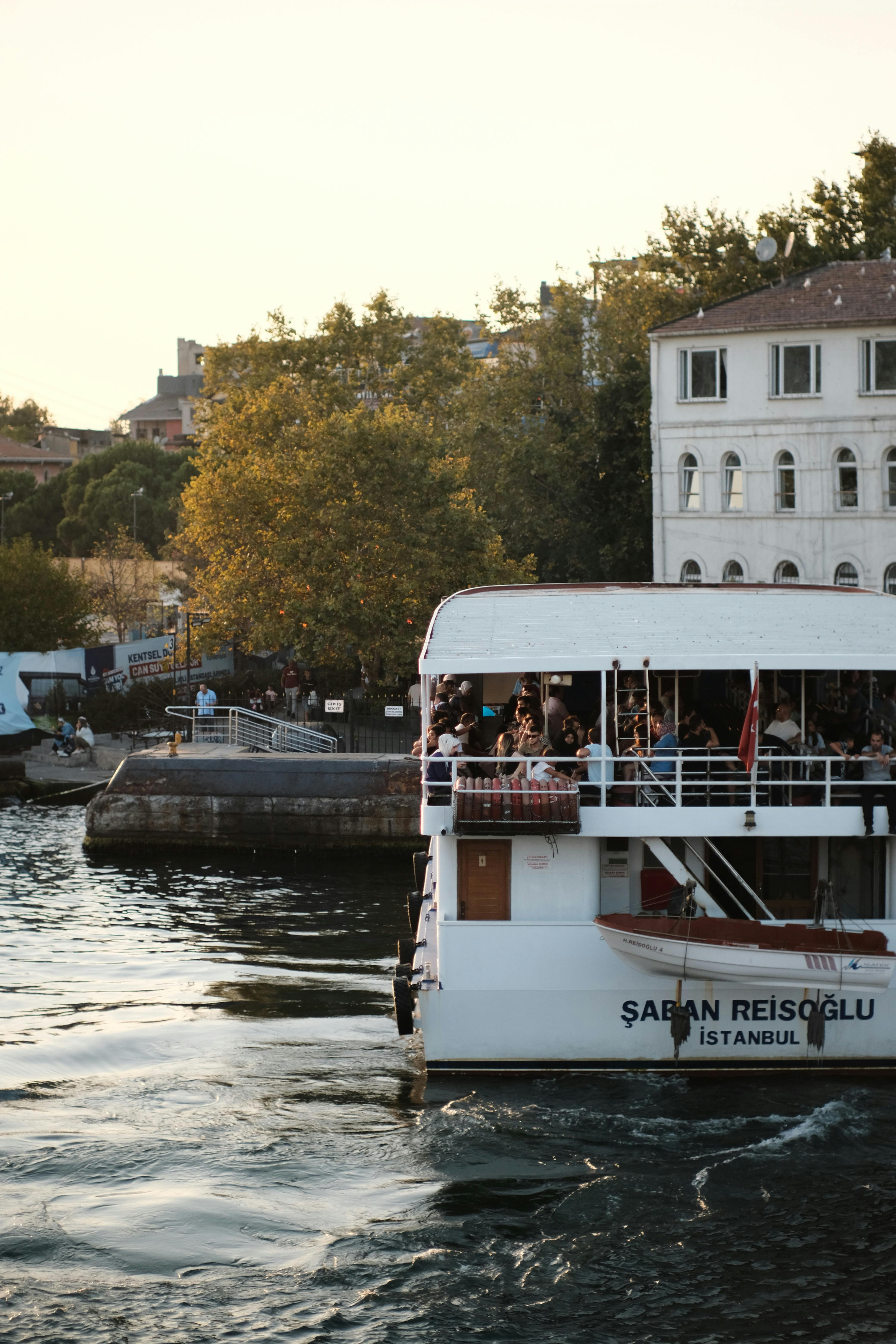 Scenic Ferry Ride in Istanbul's Beautiful Waterway · Free Stock Photo
