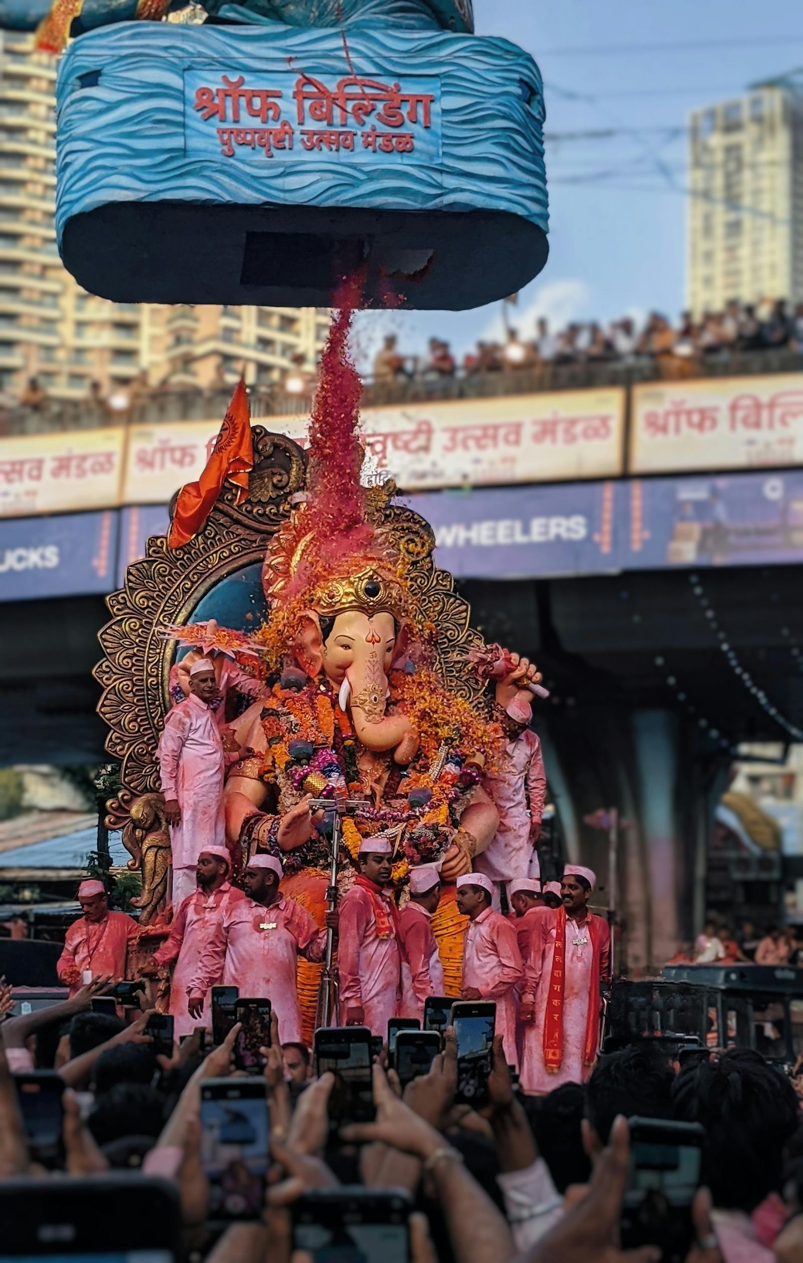 Mumbai Cha Raja 2025 Photos, Download The BEST Free Mumbai Cha Raja ...