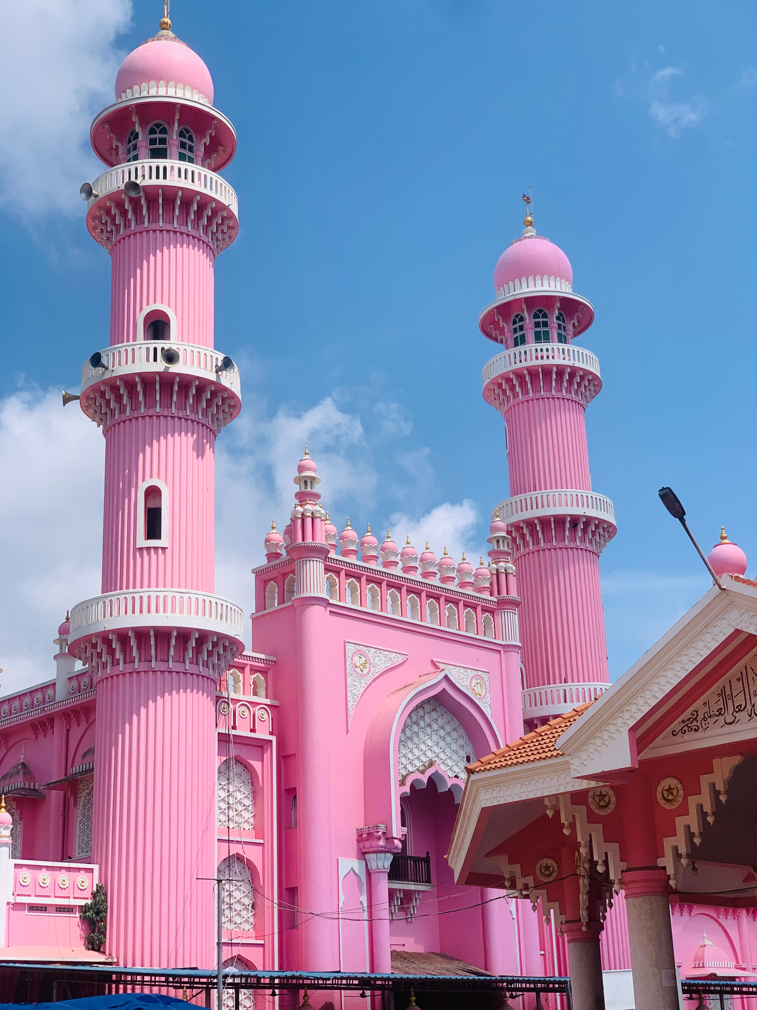 Vibrant Pink Mosque in Thiruvananthapuram · Free Stock Photo