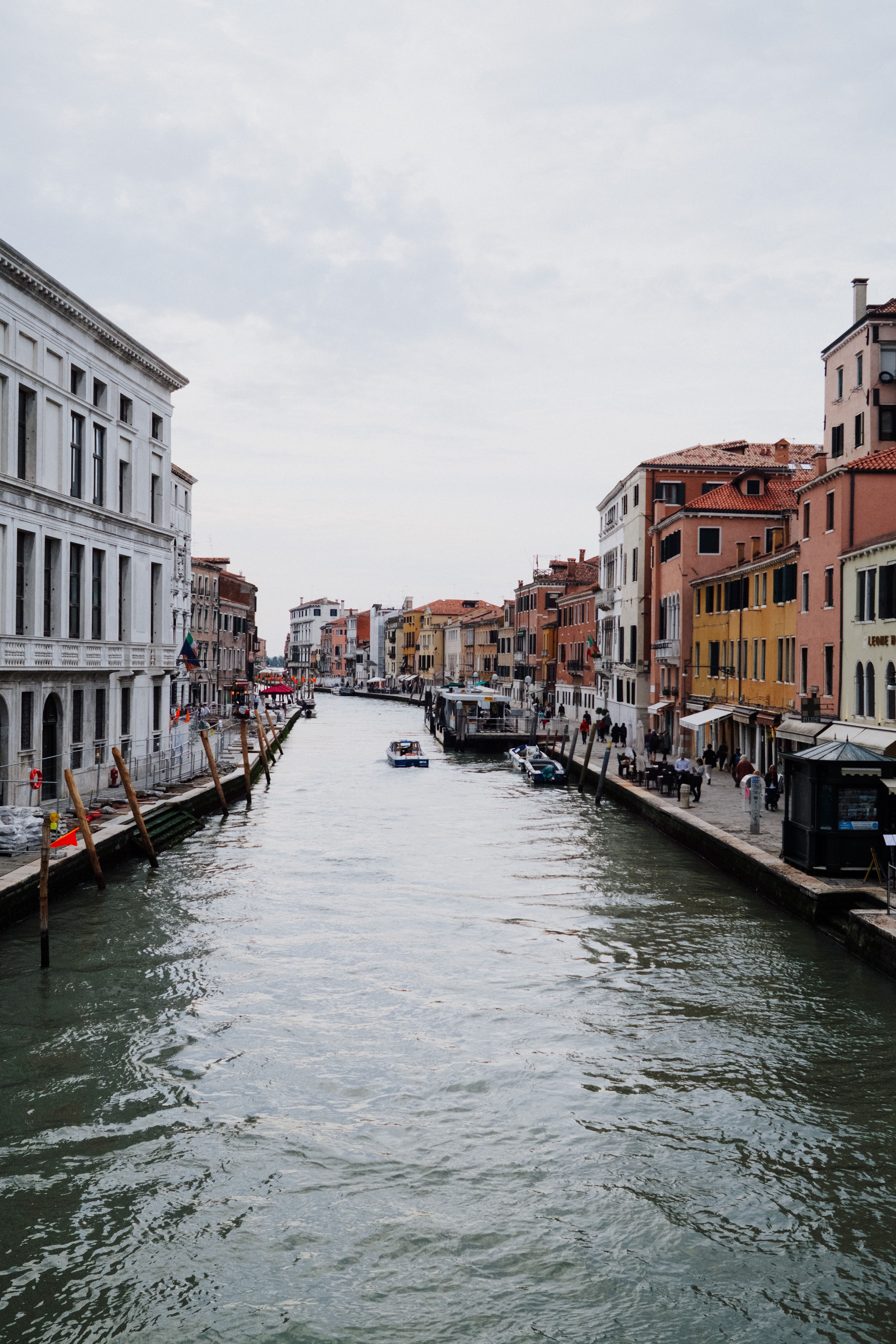 Scenic View of Venice's Iconic Canals · Free Stock Photo