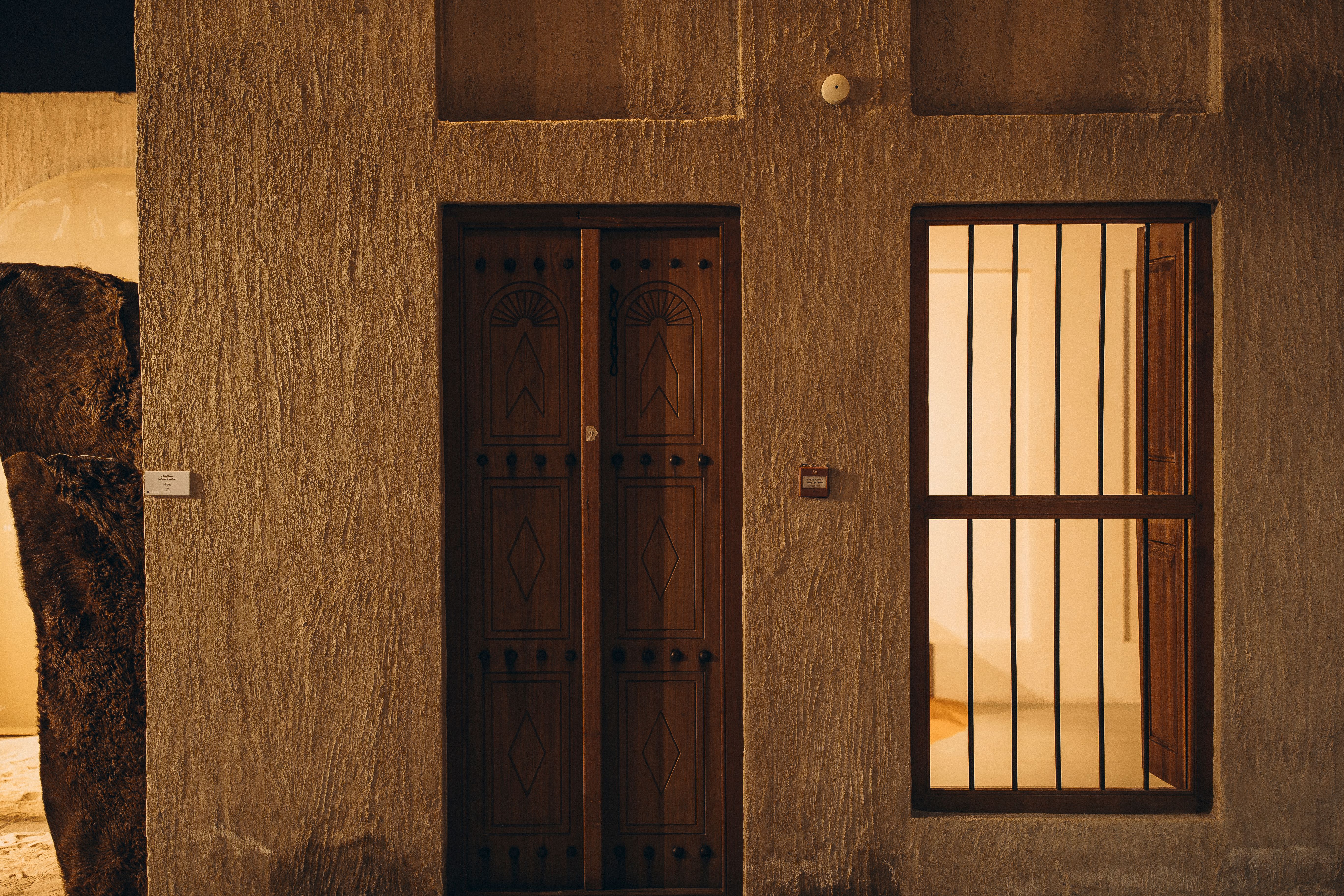 Traditional Architectural Door and Window in Dubai · Free Stock Photo