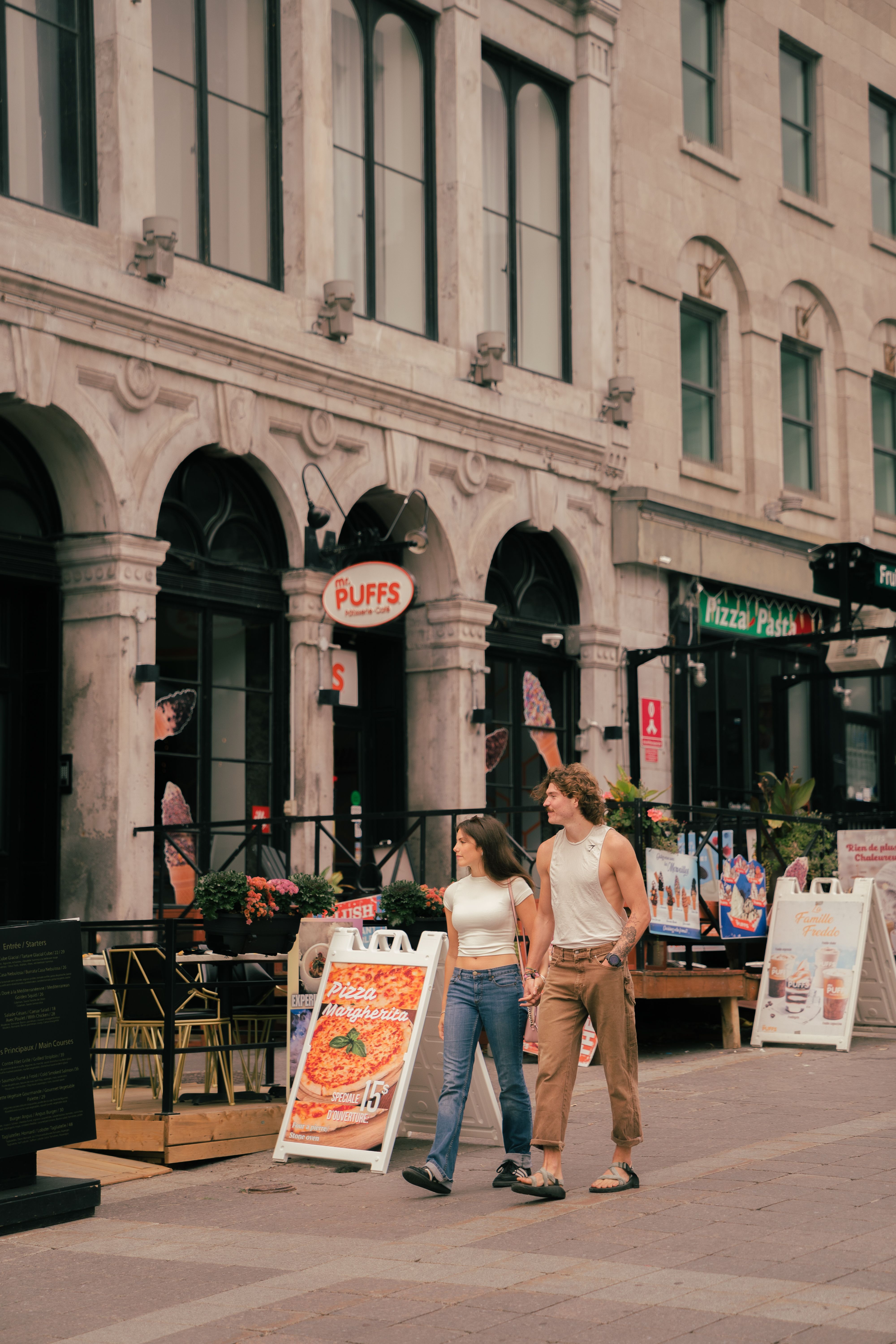 Charming Street Scene in Old Québec City · Free Stock Photo