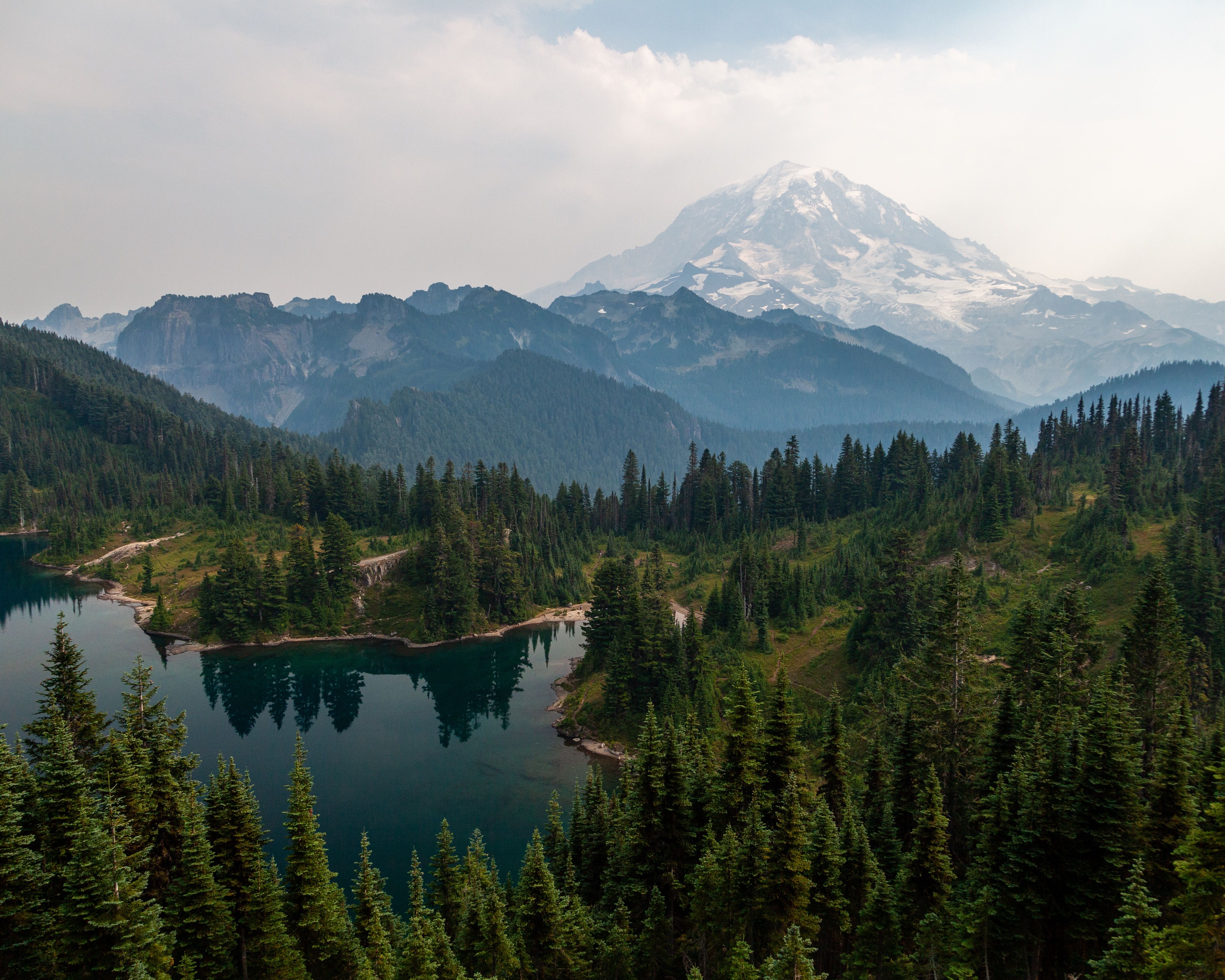 Stunning View of Mount Rainier National Park · Free Stock Photo