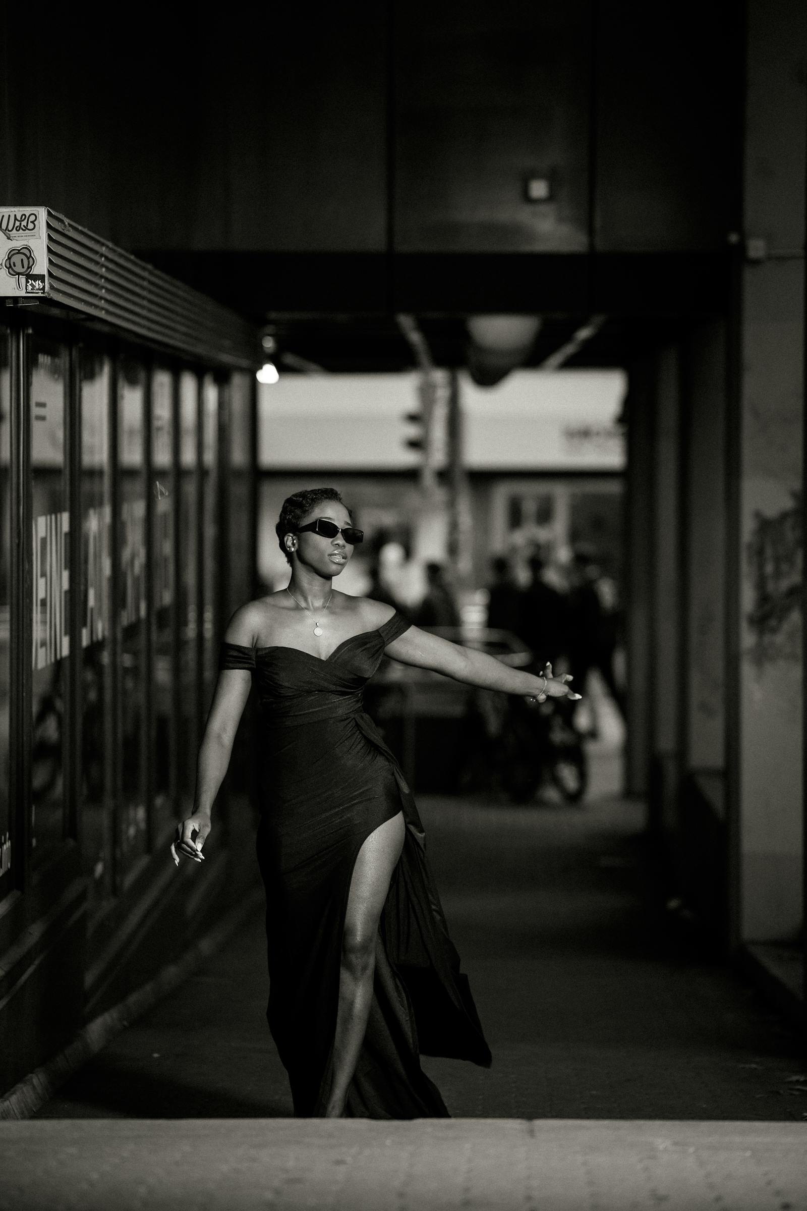 Chic Woman Photos, Download The BEST Free Chic Woman Stock Photos & HD ...