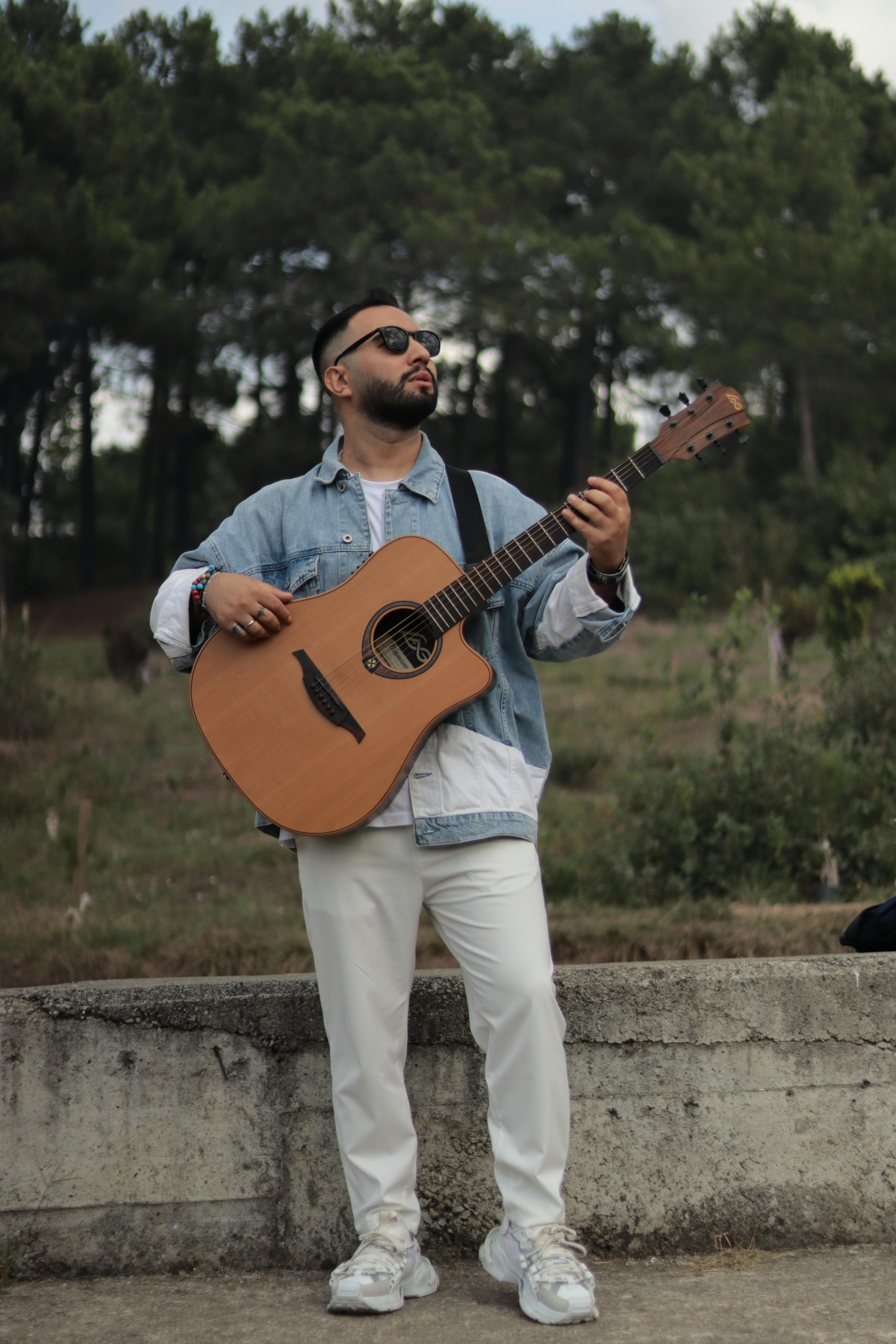 Singer Turbo Photos, Download The BEST Free Singer Turbo Stock Photos ...