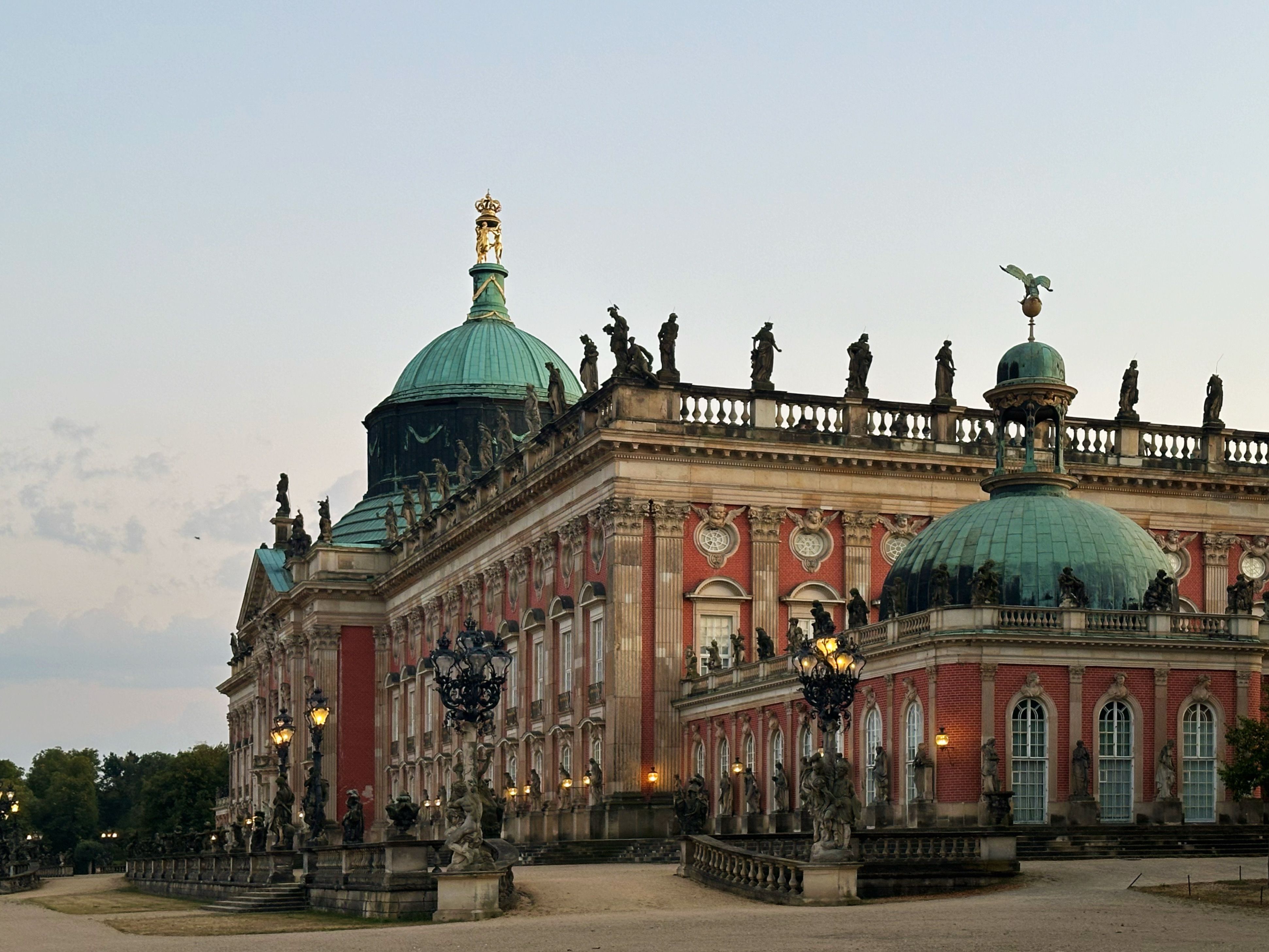 Stunning View of New Palace Potsdam at Dusk · Free Stock Photo
