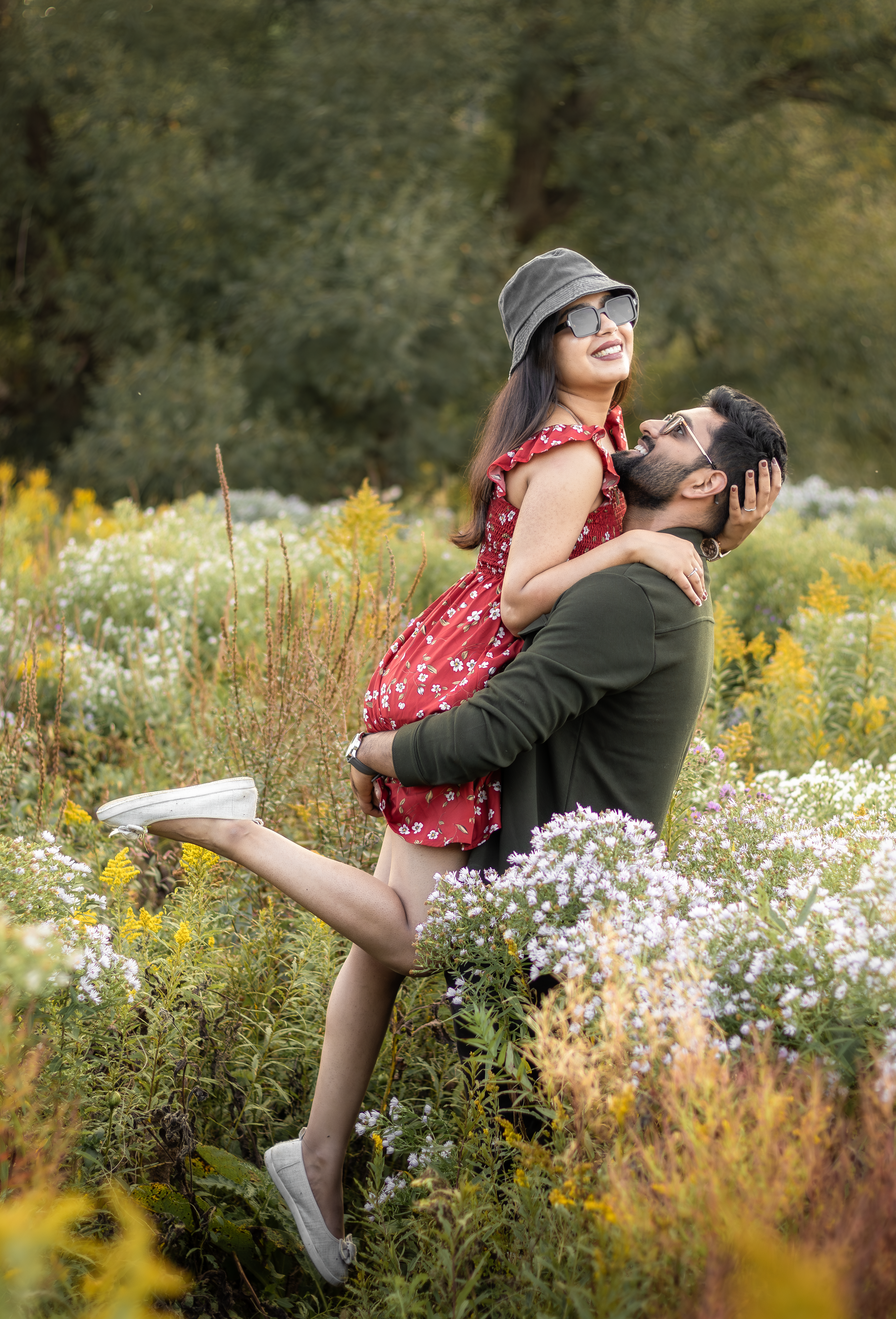 Romantic Couple Enjoying a Day in Nature · Free Stock Photo