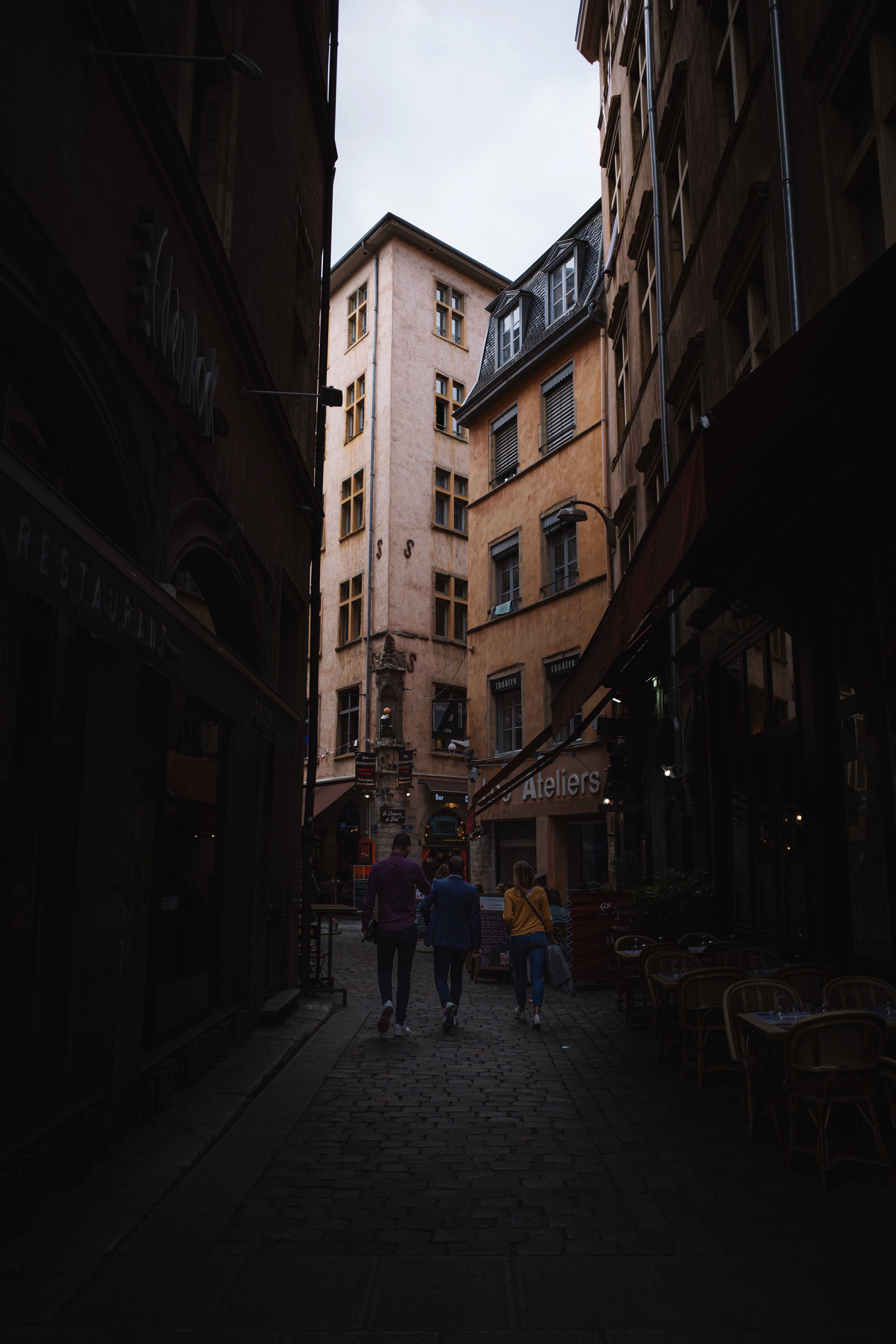 Cobblestone Street Scene in Historic European Town · Free Stock Photo