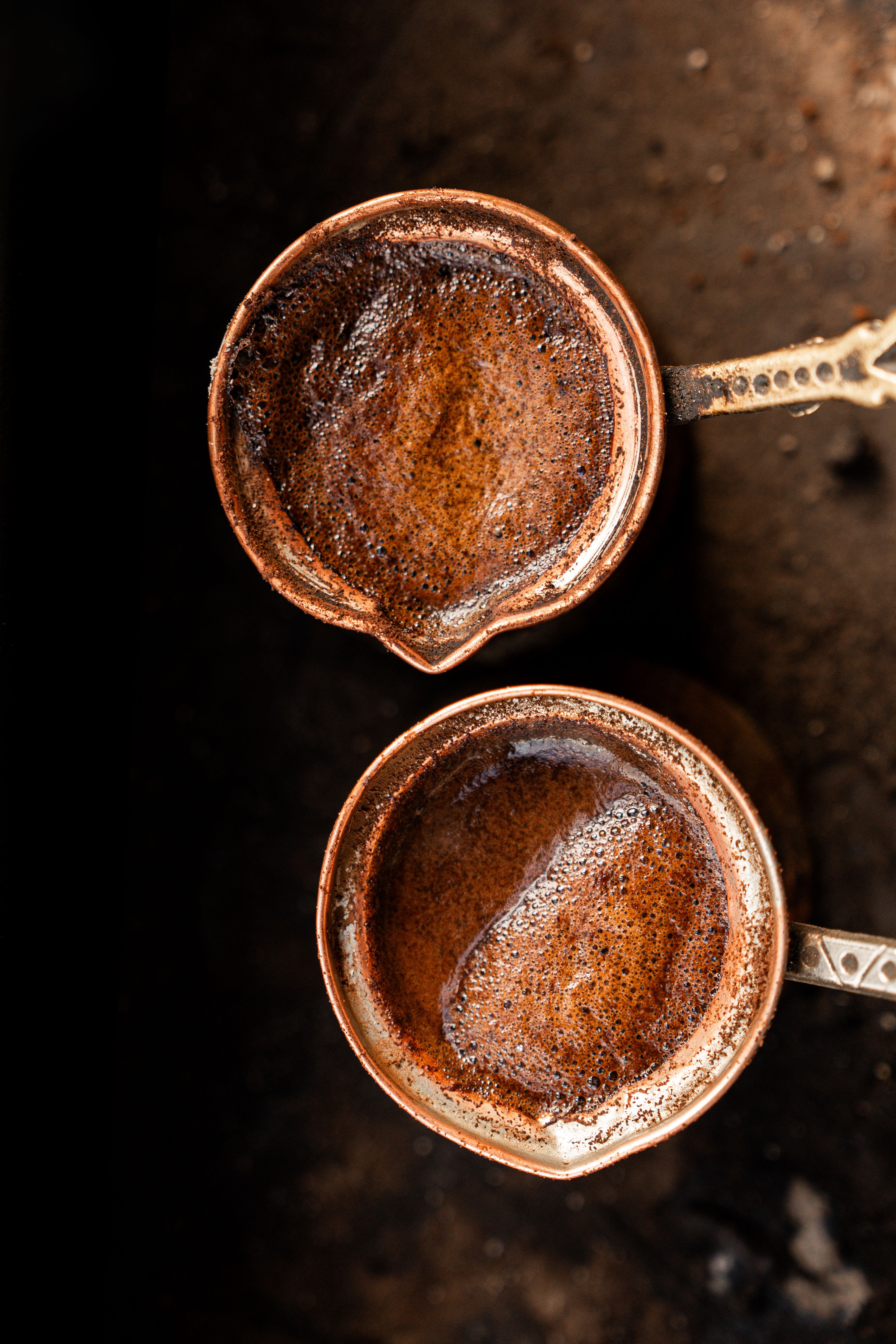 Café Turco Tradicional Elaborado En Ollas De Cobre · Foto de stock gratuita