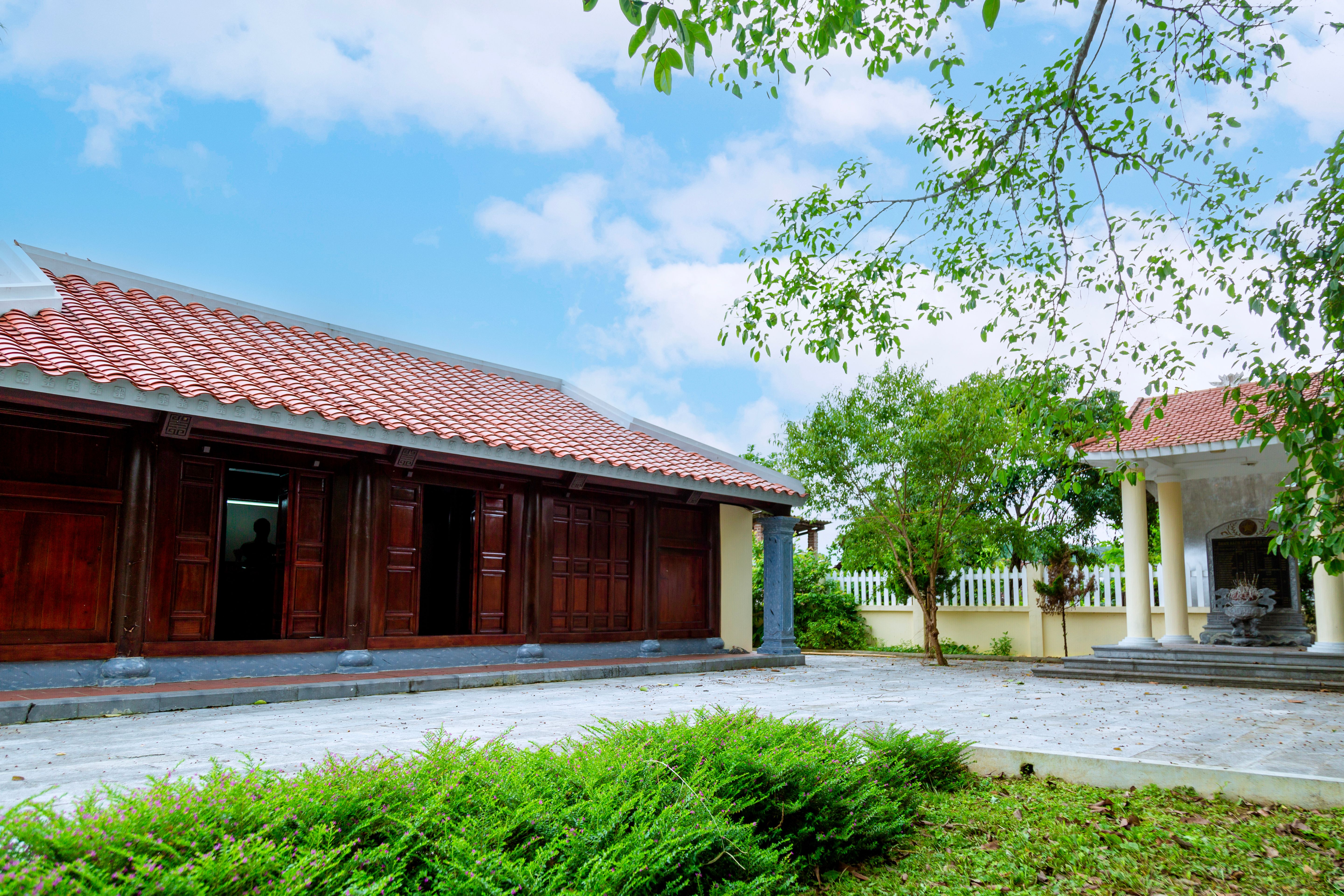 Traditional Asian Architecture Building Exterior · Free Stock Photo