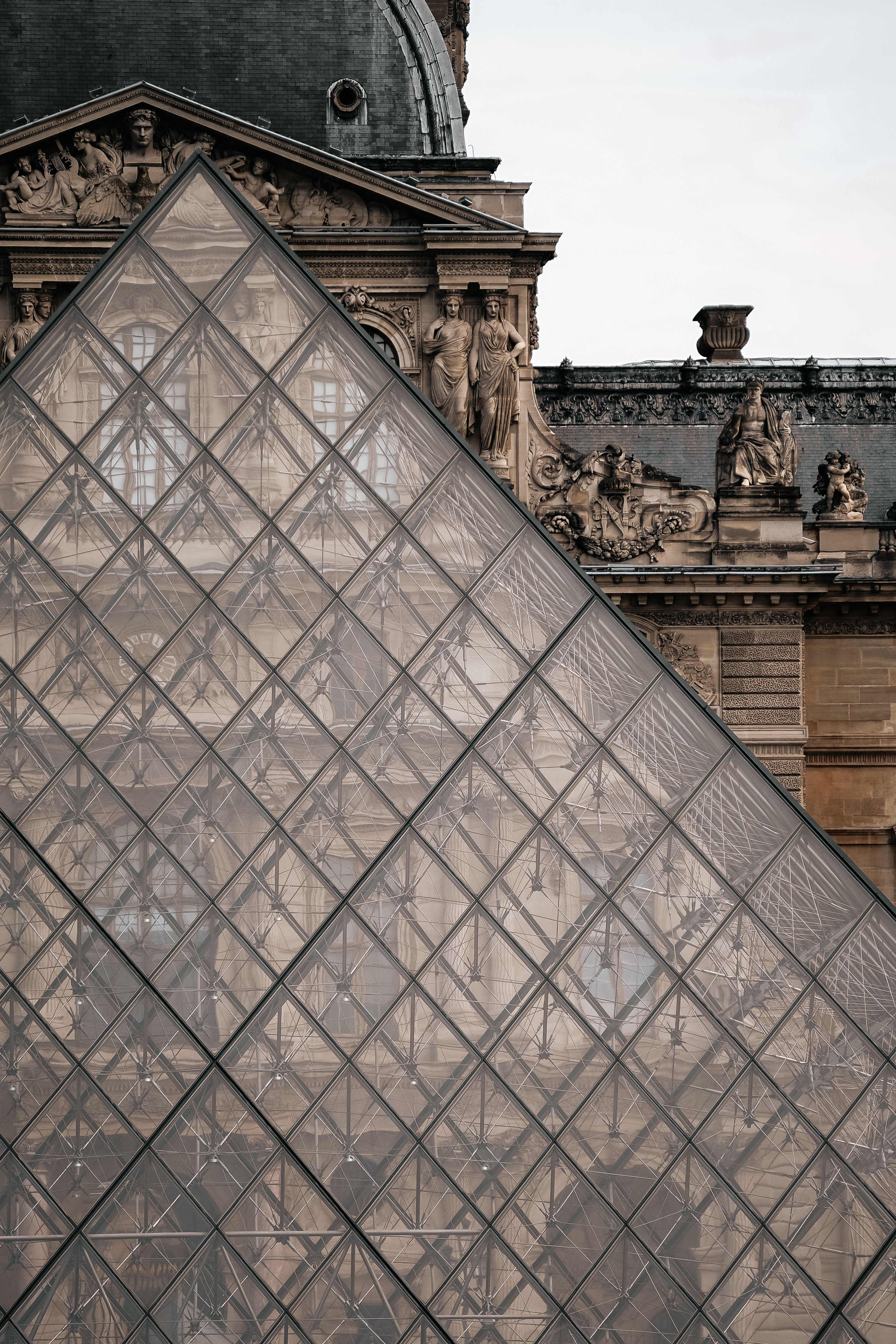 Classic Architecture of the Louvre in Paris · Free Stock Photo