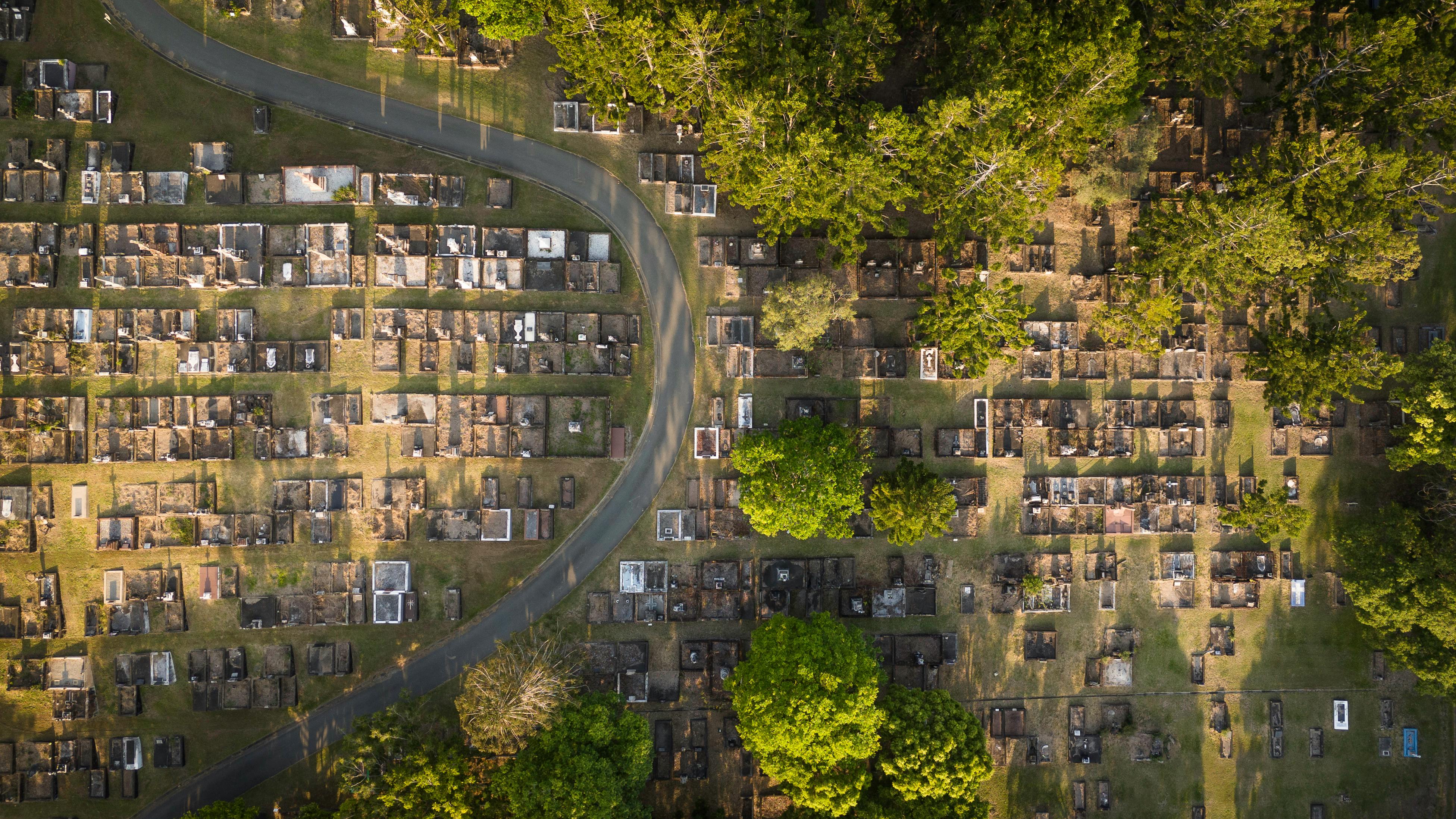 Aerial View of Toowong Cemetery in Brisbane · Free Stock Photo