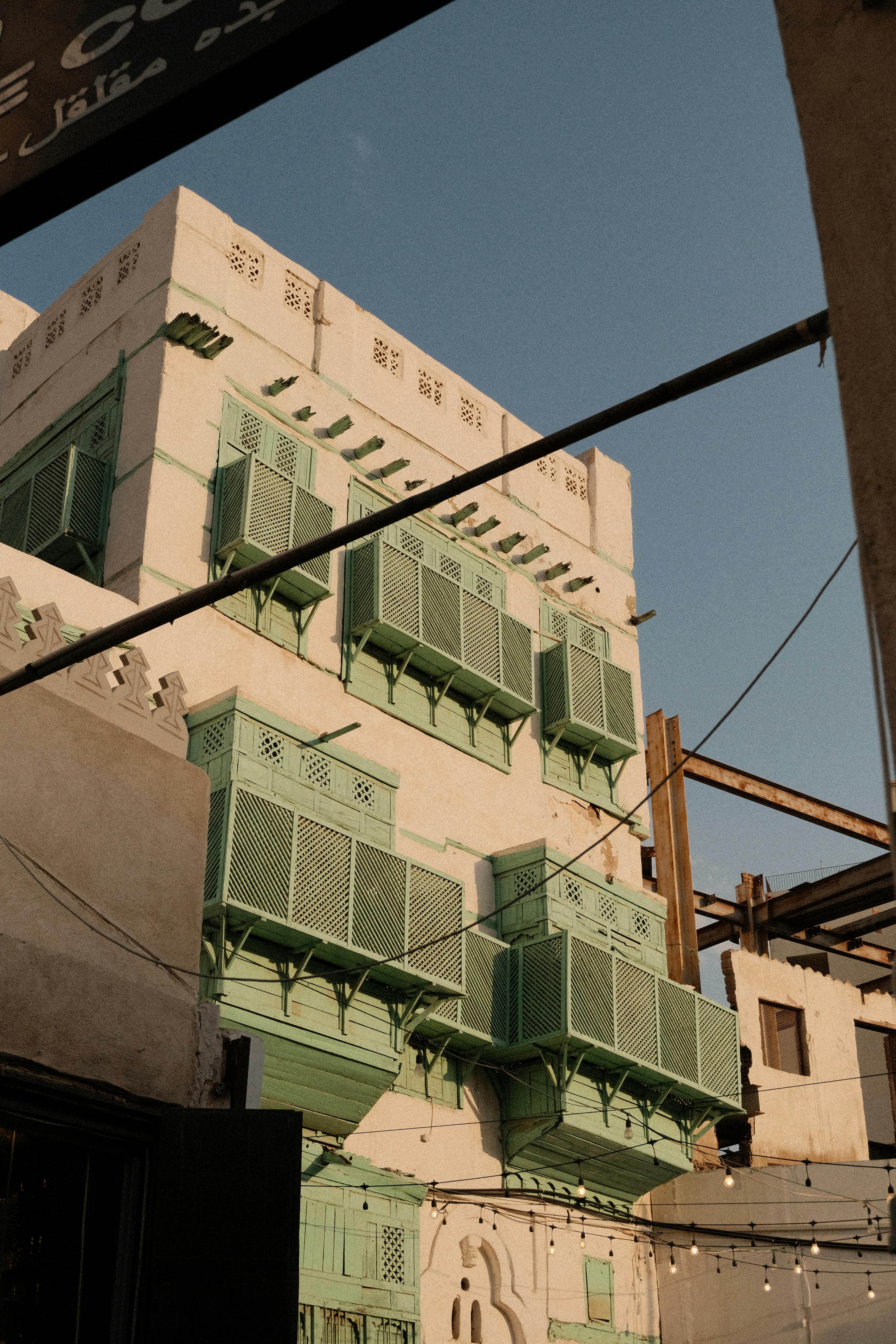 Traditional Saudi Arabian Architecture in Jeddah · Free Stock Photo