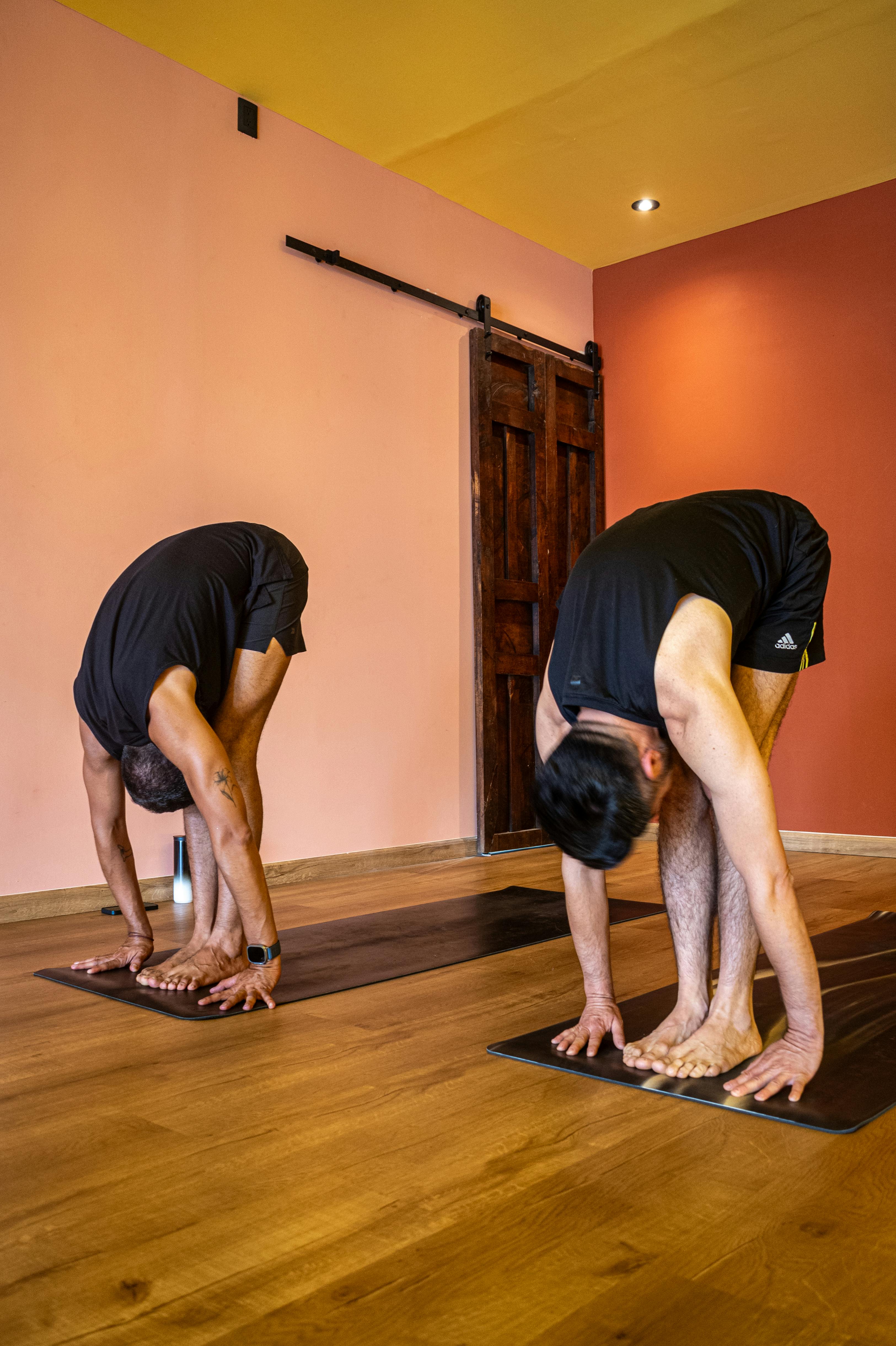 Bending Pose Photos, Download The BEST Free Bending Pose Stock Photos ...