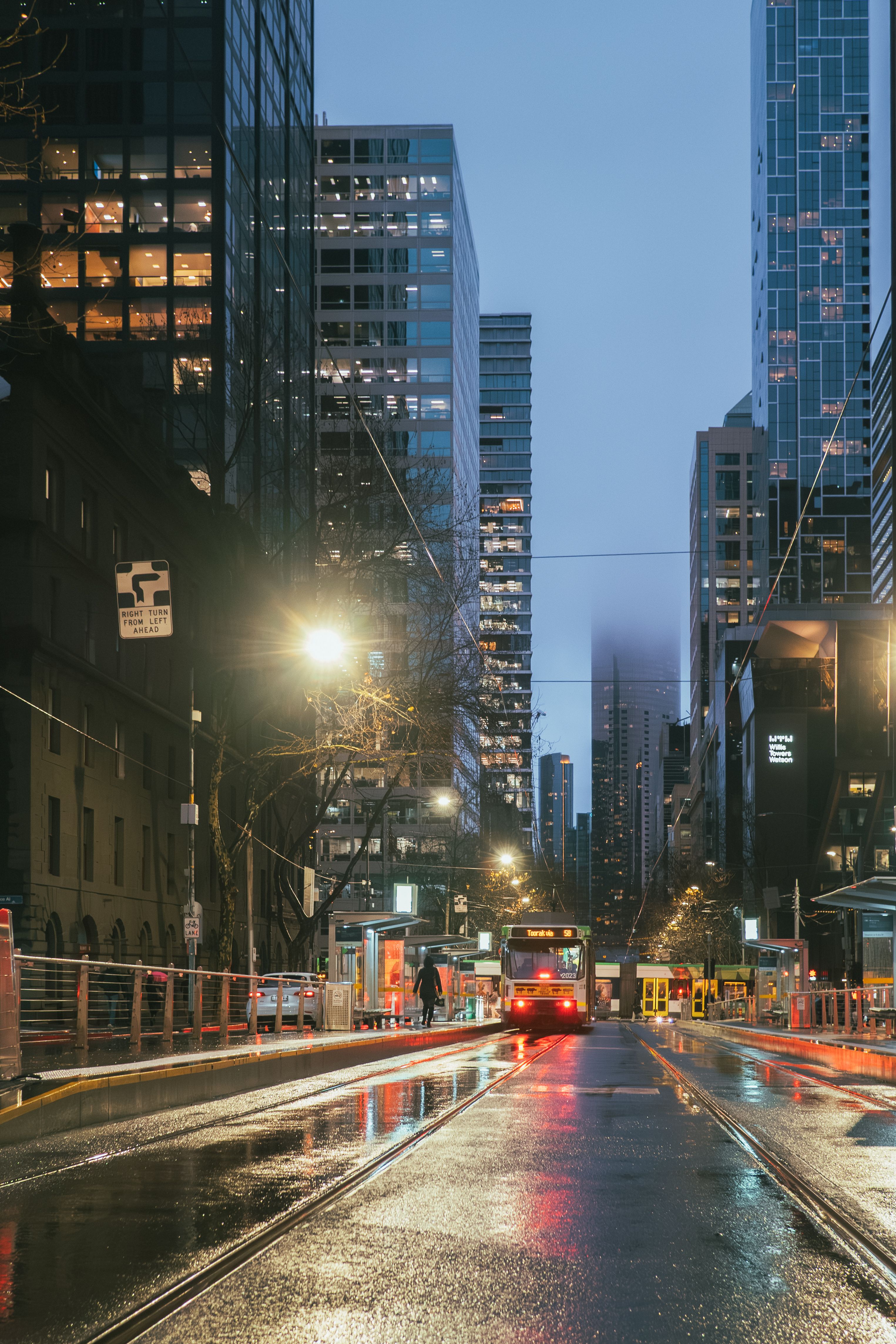 Rainy Evening in Melbourne Business District · Free Stock Photo