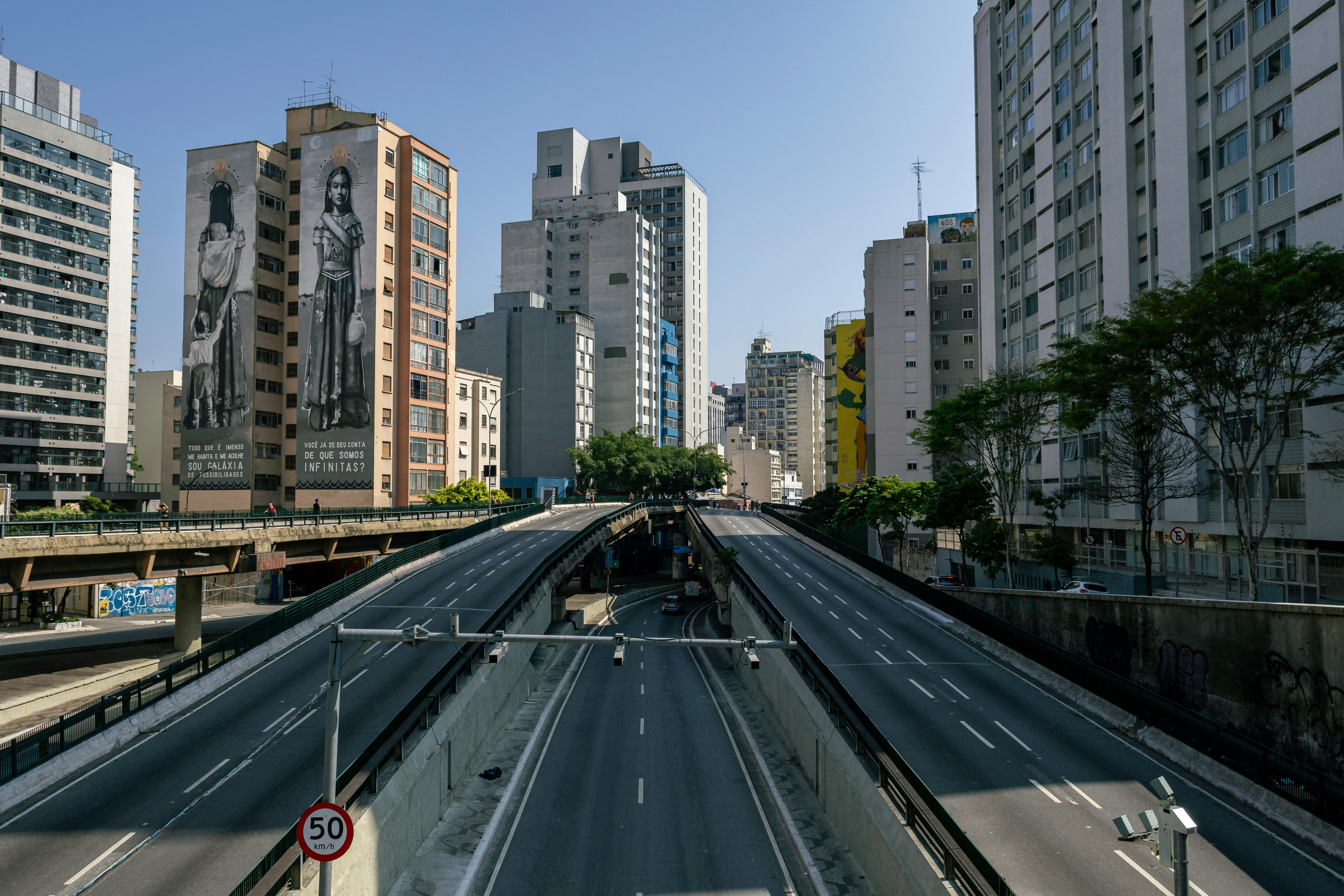 Highway and Urban Architecture in São Paulo · Free Stock Photo