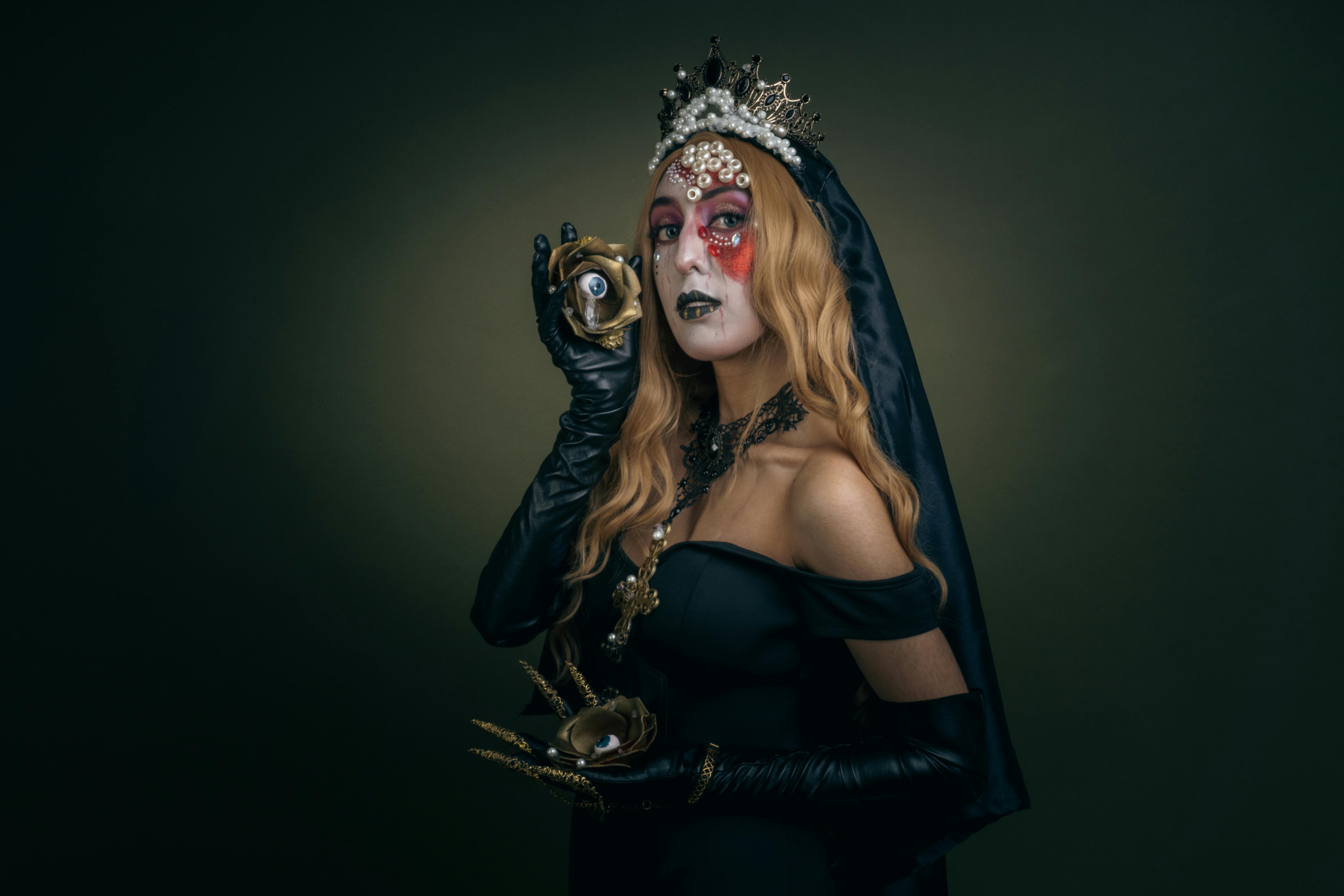 Goth Queen Photos, Download The BEST Free Goth Queen Stock Photos & HD ...