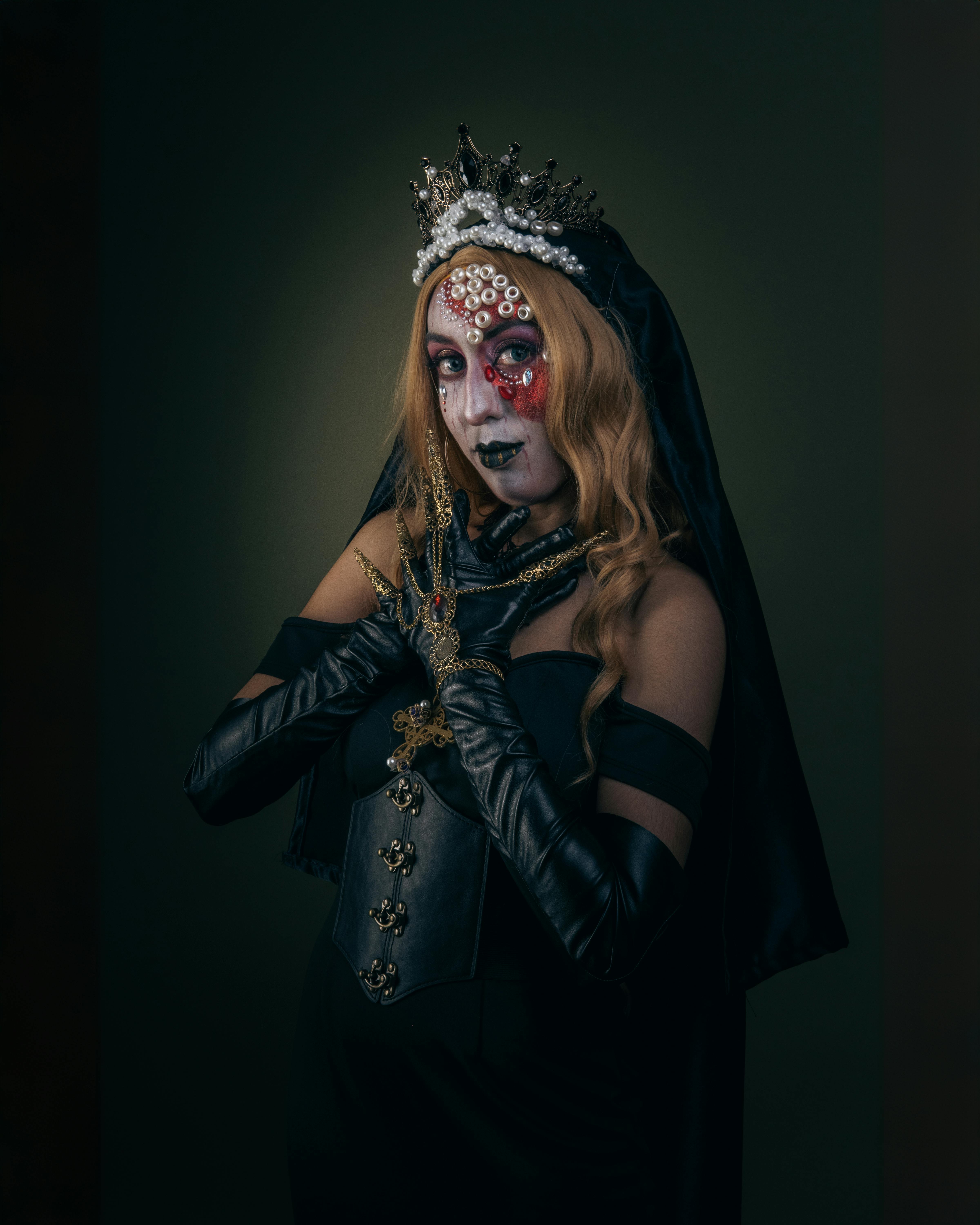 Gothic Queen with Artistic Makeup in Mexico City · Free Stock Photo